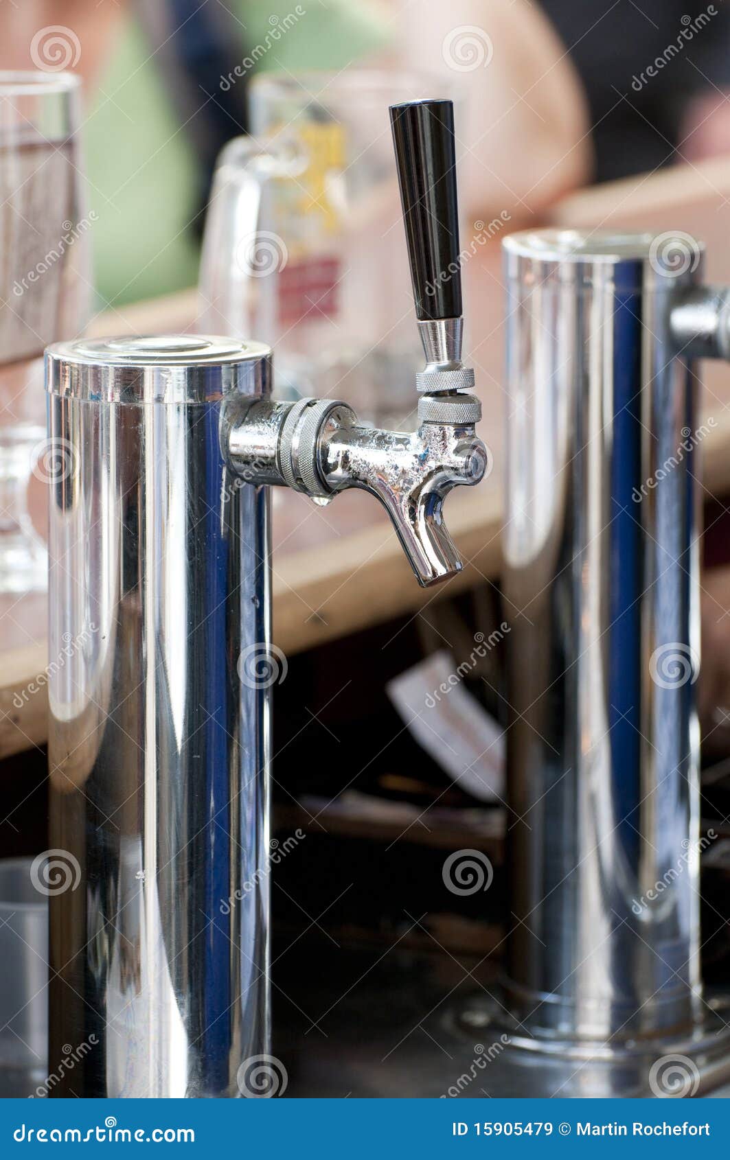 De pomp van het bier stock afbeelding. Image of wijn - 15905479