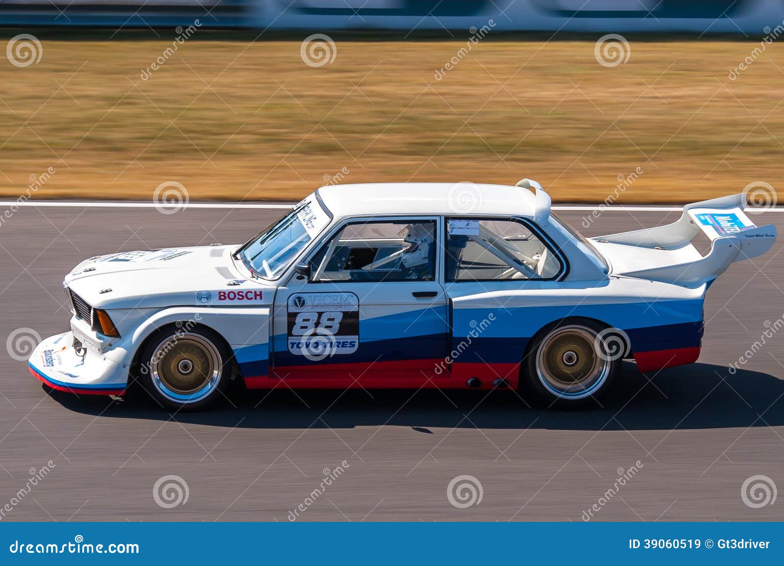 De Raceauto Van BMW 320i E21 Redactionele Stock Afbeelding - Image of ...