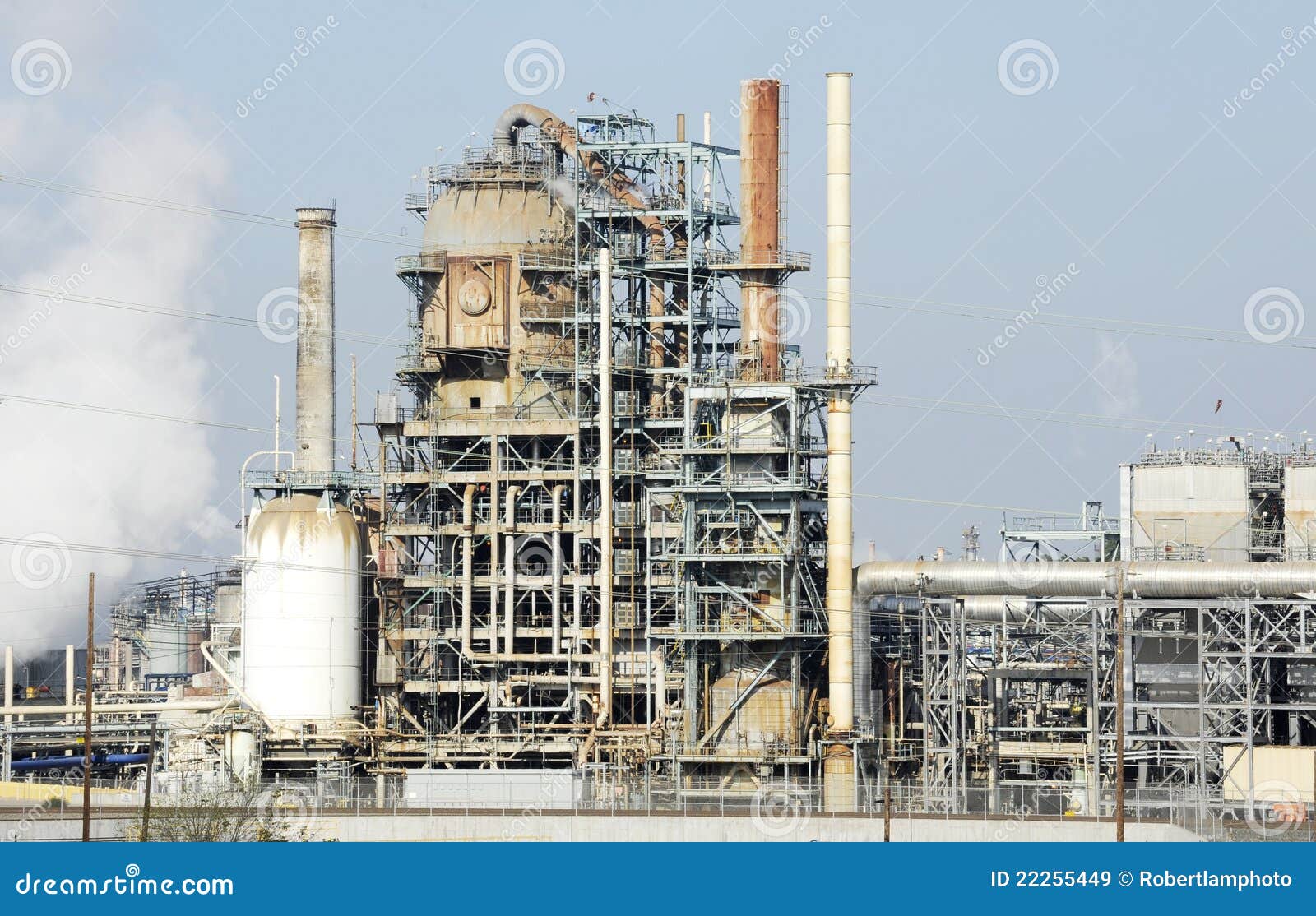 De Raffinaderij Van De Olie Stock Afbeelding - Image of industrieel ...