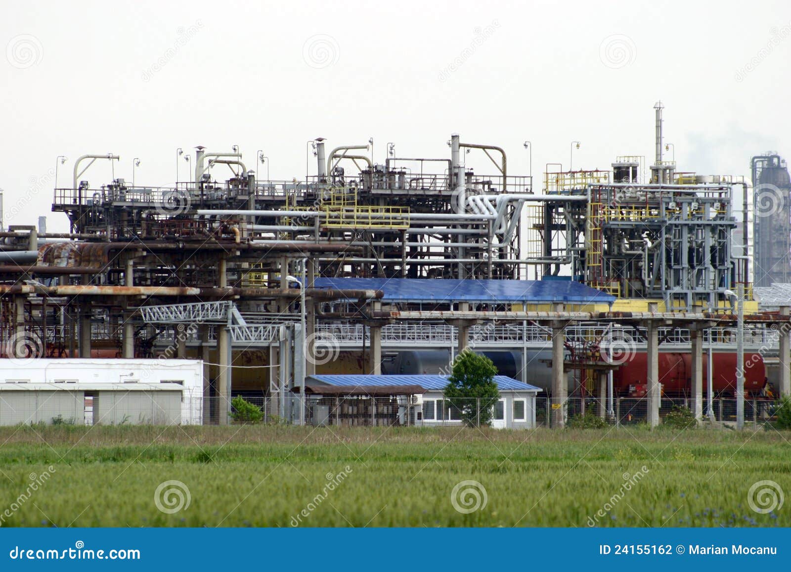 De Raffinaderij Van De Olie Stock Foto - Image of opbrengst, industrie ...
