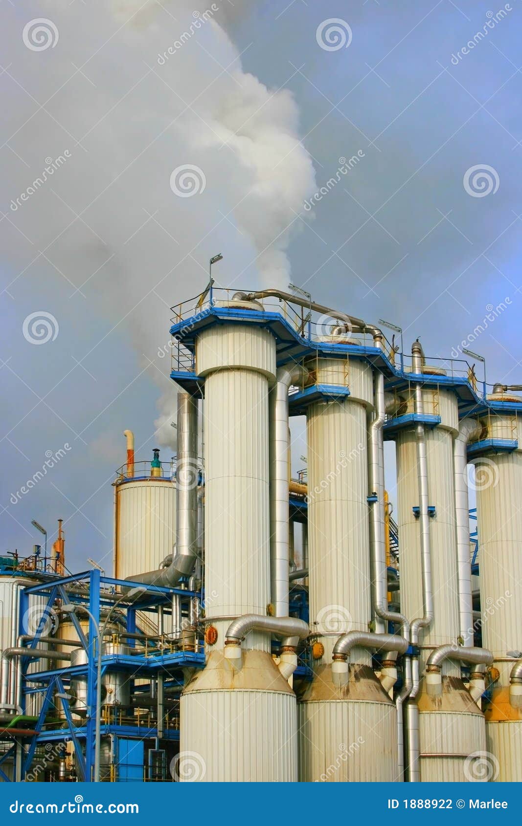 De Raffinaderij Van De Suiker Stock Foto - Image of afval, silo: 1888922