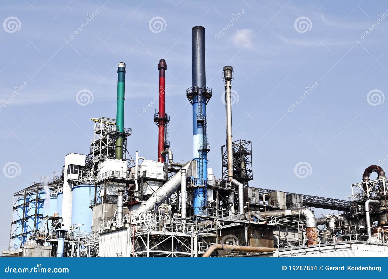 De Raffinagefabriek Van De Olie Stock Foto - Image of energie ...