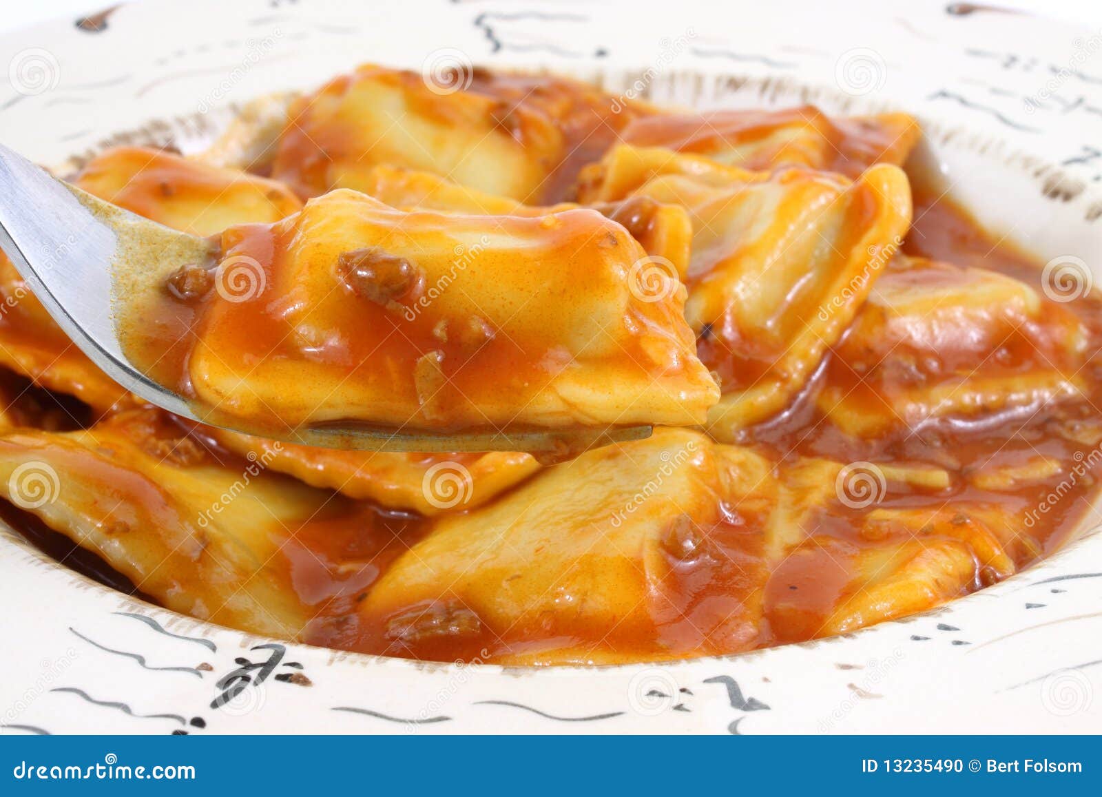 De Ravioli Van Het Rundvlees Met Vork Stock Foto - Image of economisch ...