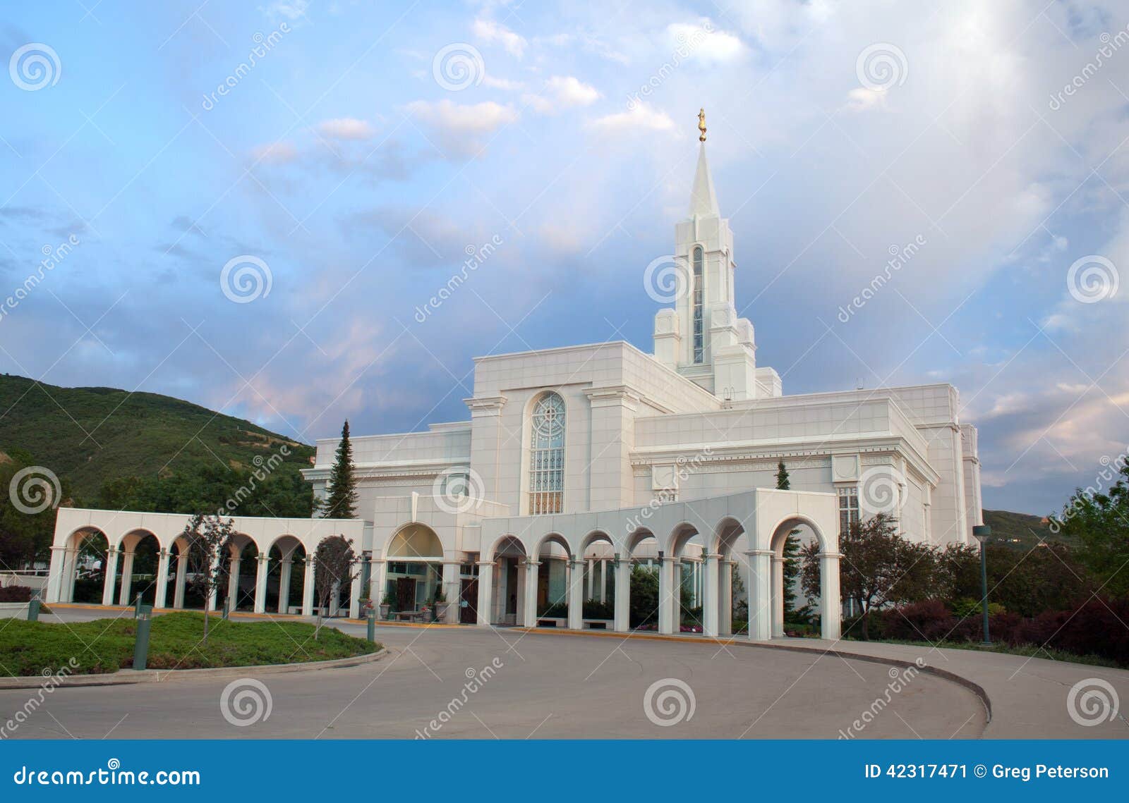 De Rijkelijke Tempel Van Utah LDS Stock Afbeelding - Image of mormonen ...
