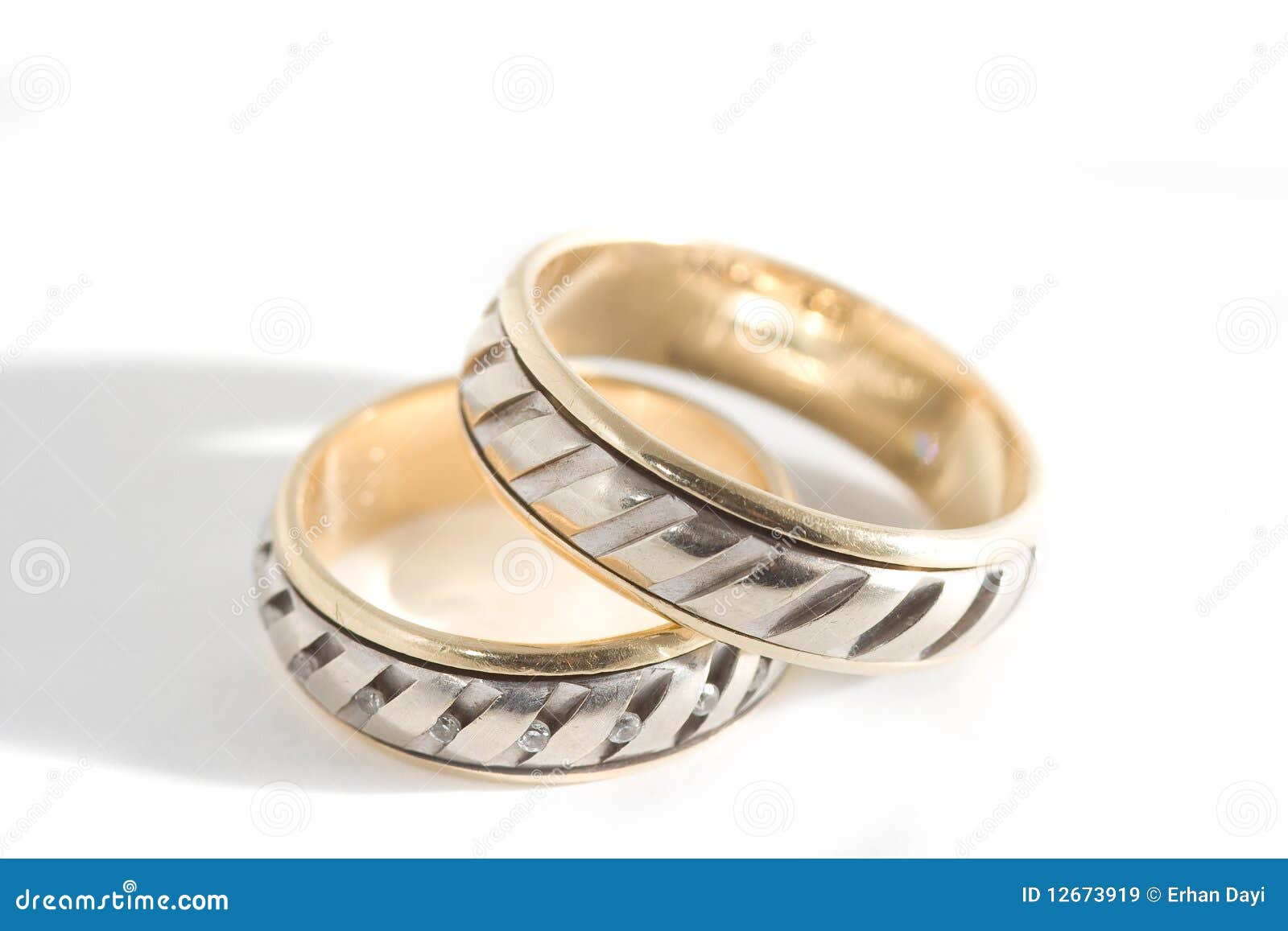 De Ringen Van De Gouden Bruiloft Stock Afbeelding - Image of viering ...