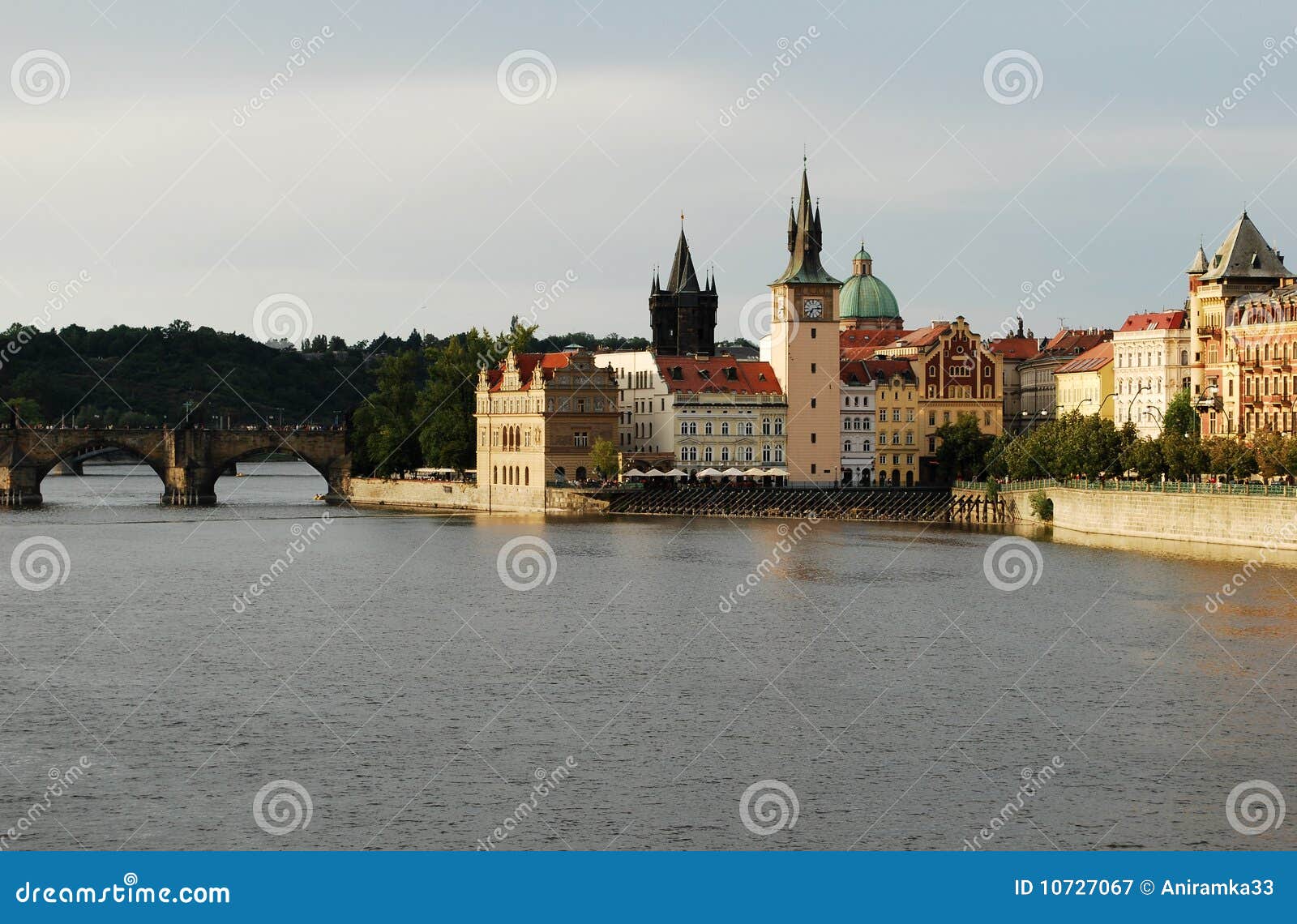 De Rivier Van Vltava, Praag Stock Afbeelding - Image of architectuur ...