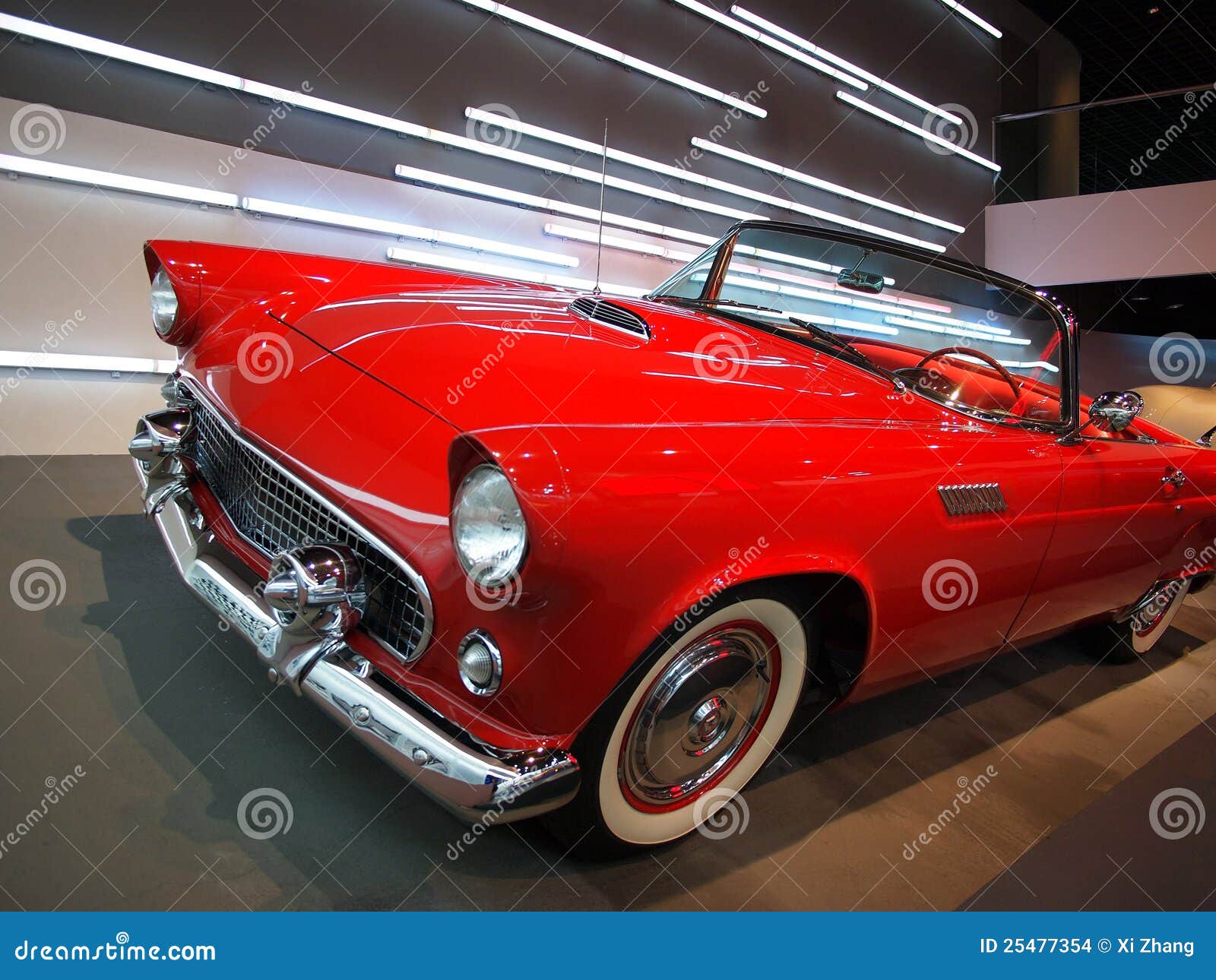 De Rode Auto Van Het Korvet Van Chevrolet Stock Foto - Image of toon ...