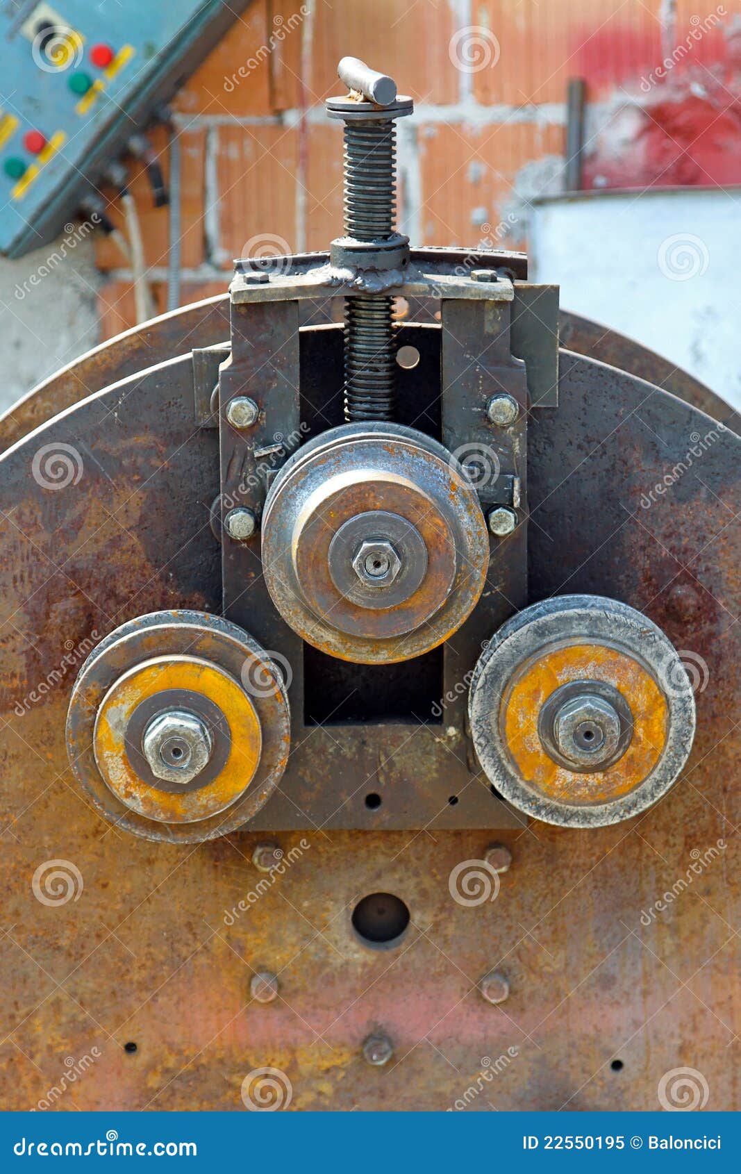 De Rolmachine Van Het Ijzer Stock Afbeelding - Image of buigen, pers ...