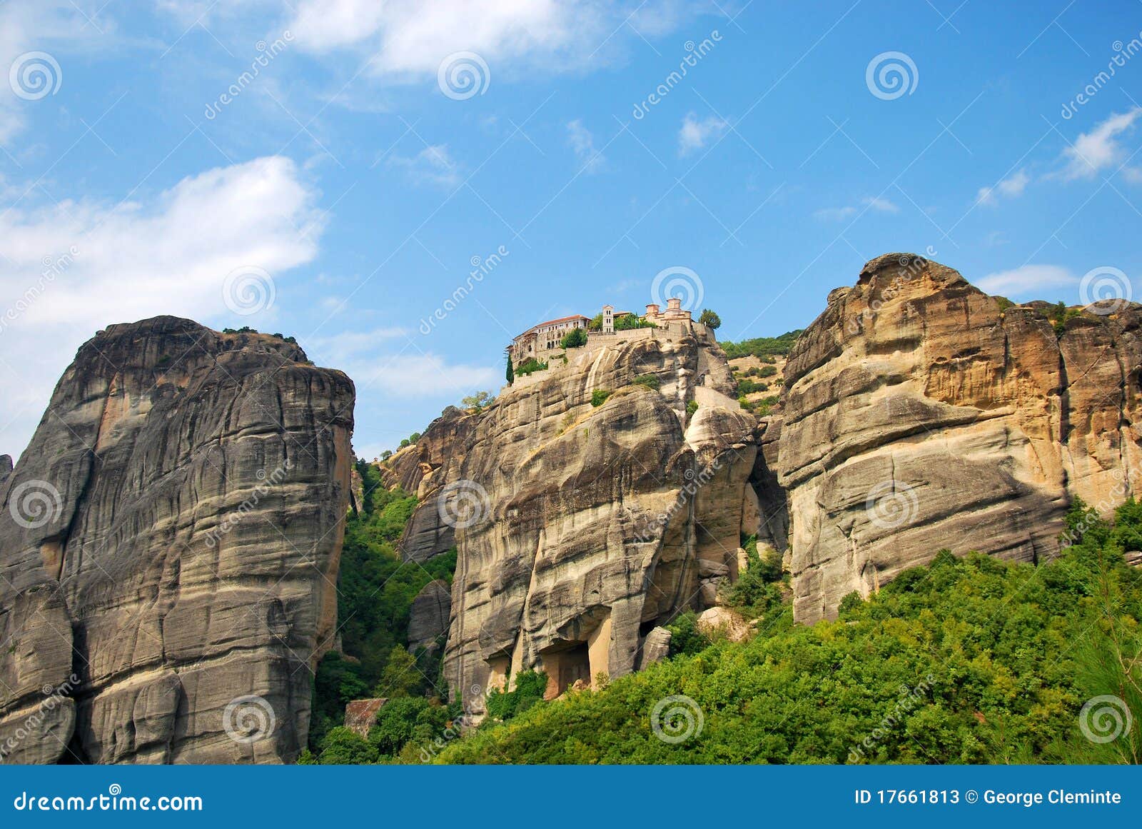 De Rotsen Van Meteora, Griekenland Stock Afbeelding - Image of ...