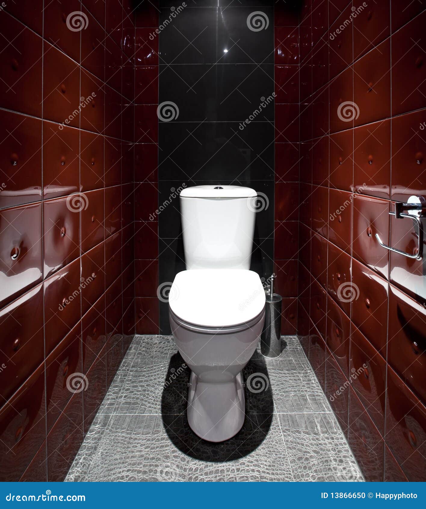 De Ruimte Van Het Toilet in Rode Kleuren Stock Foto - Image of vloer ...