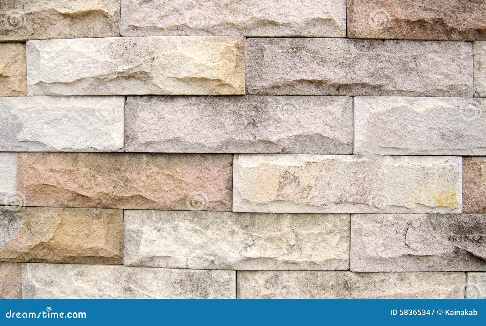 De ruwe bakstenen muur stock afbeelding. Image of gestapeld - 58365347