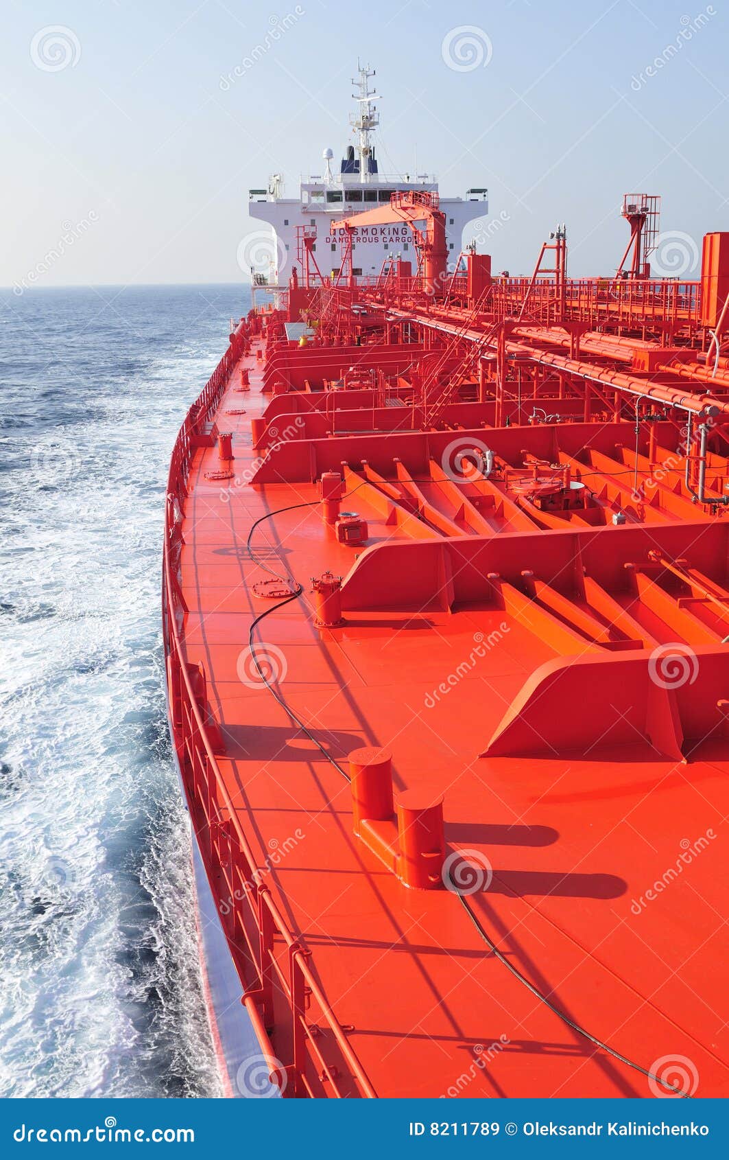 De Ruwe Oliecarrier Van De Tanker Schip Stock Afbeelding - Image of ...