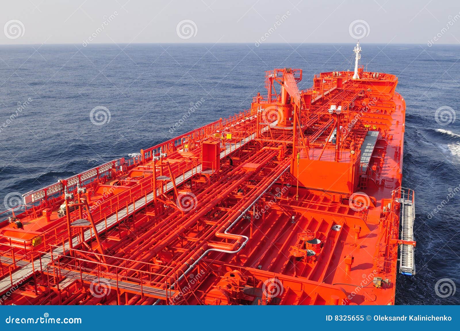 De Ruwe Oliecarrier Van De Tanker Schip Stock Afbeelding - Image of ...