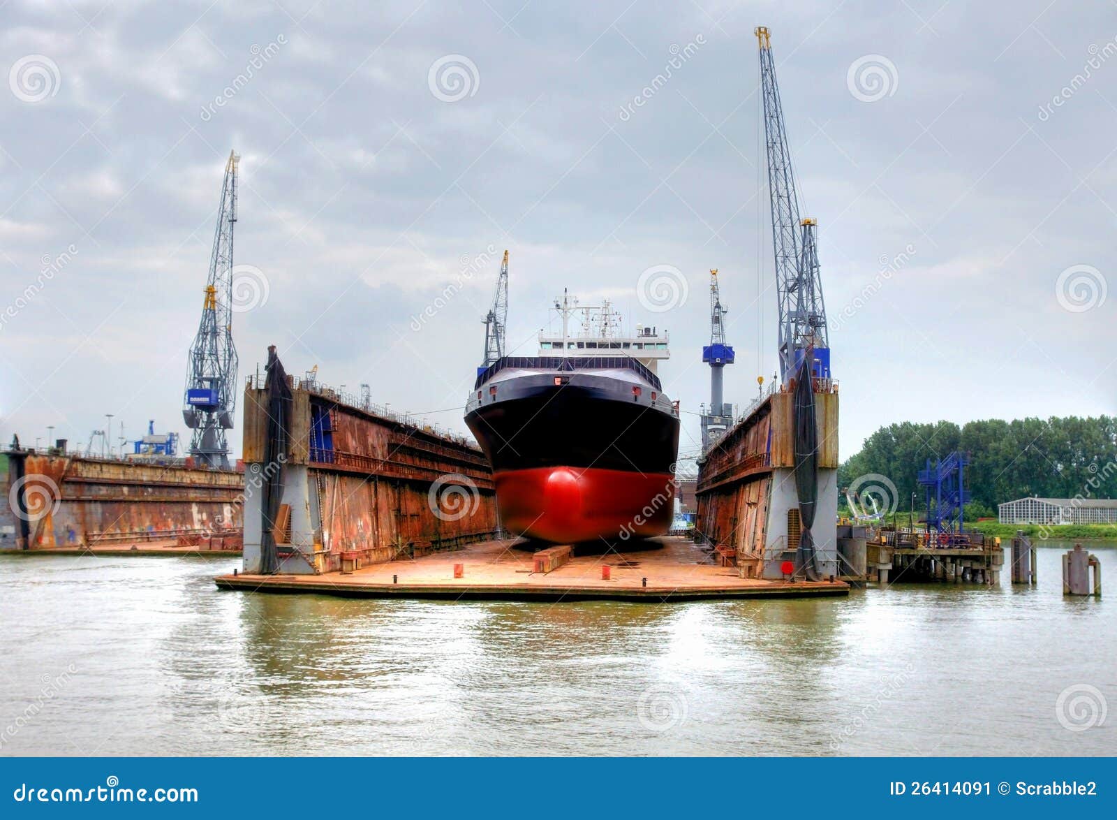 De Scheepswerf in Eemhaven Bij De Haven Van Rotterdam, Stock Afbeelding - Image of boot, marine ...