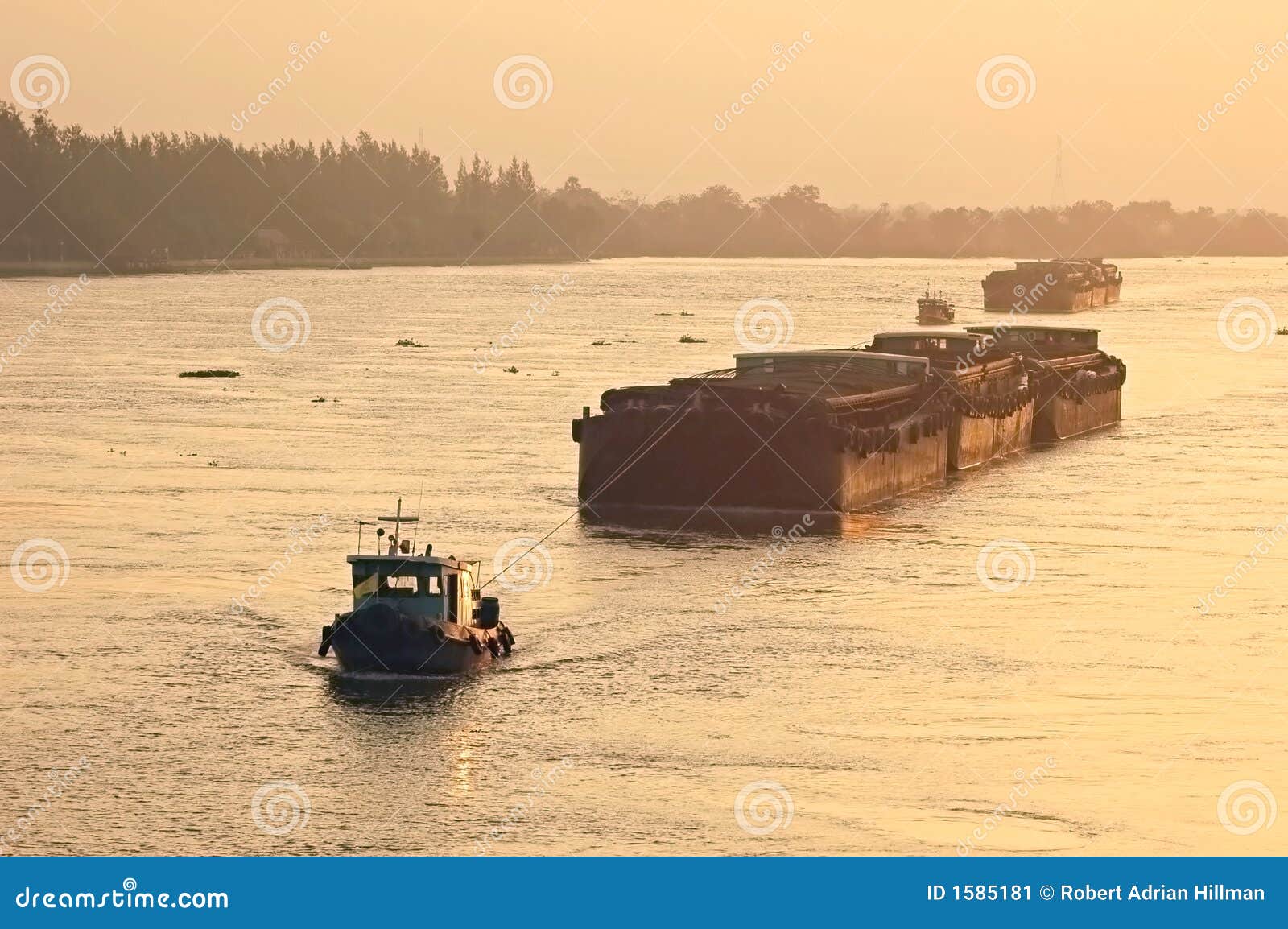 De sleepboot van de aak stock afbeelding. Image of vervoer - 1585181