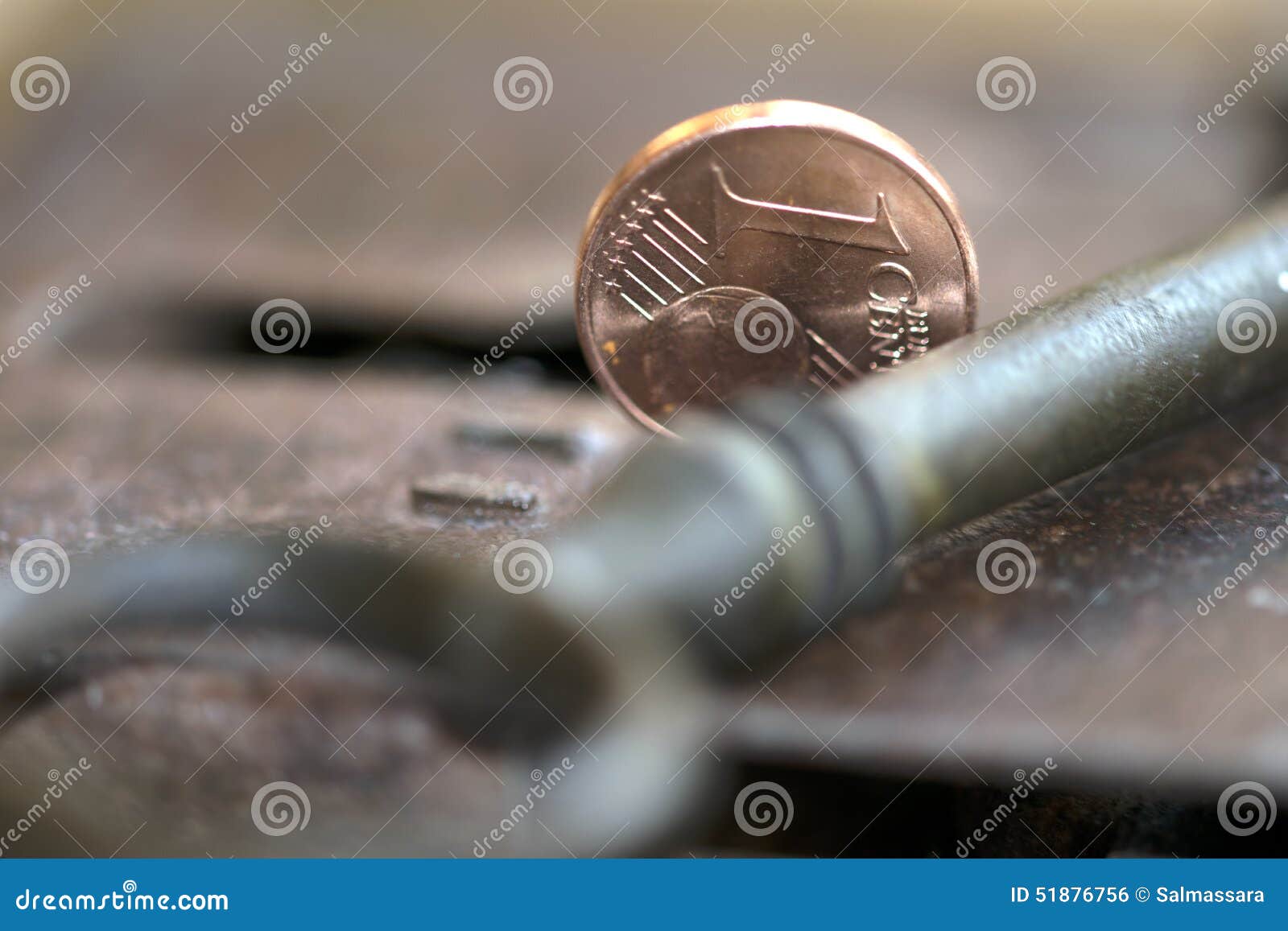 De Sleutel Van De Rijkdom in De Tijd Stock Foto - Image of begrip ...