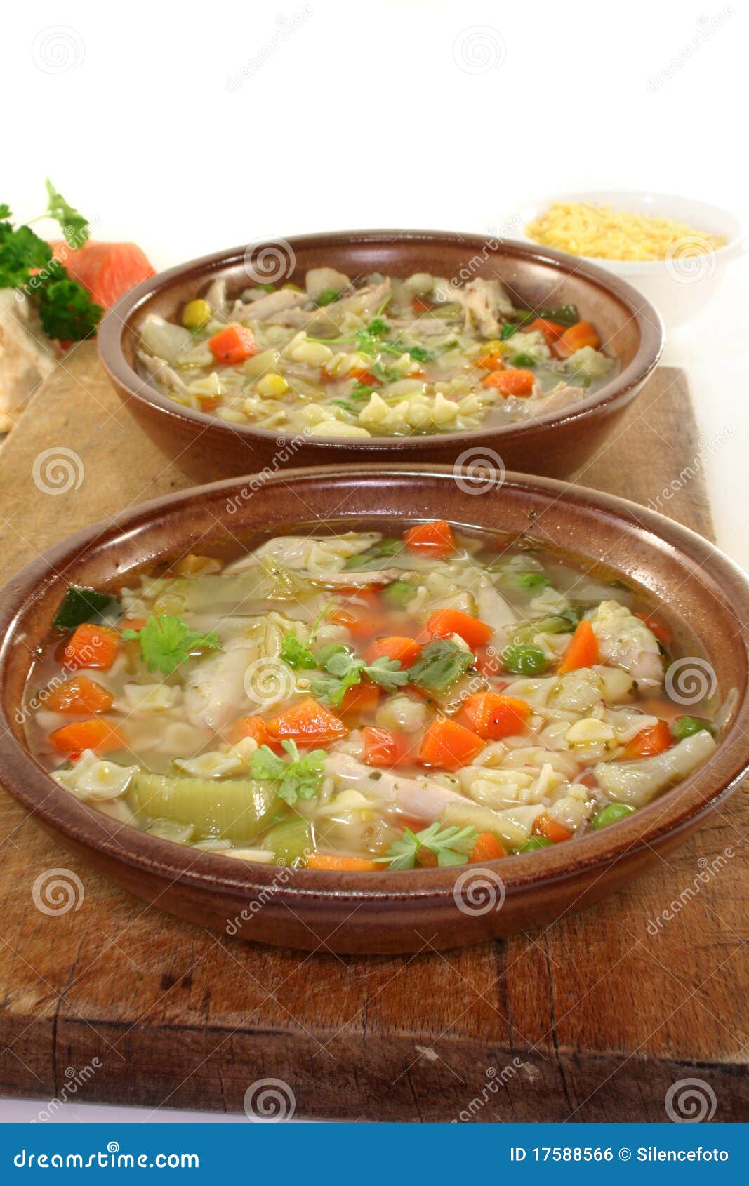 De soep van de kip stock foto. Image of hutspot, soep - 17588566