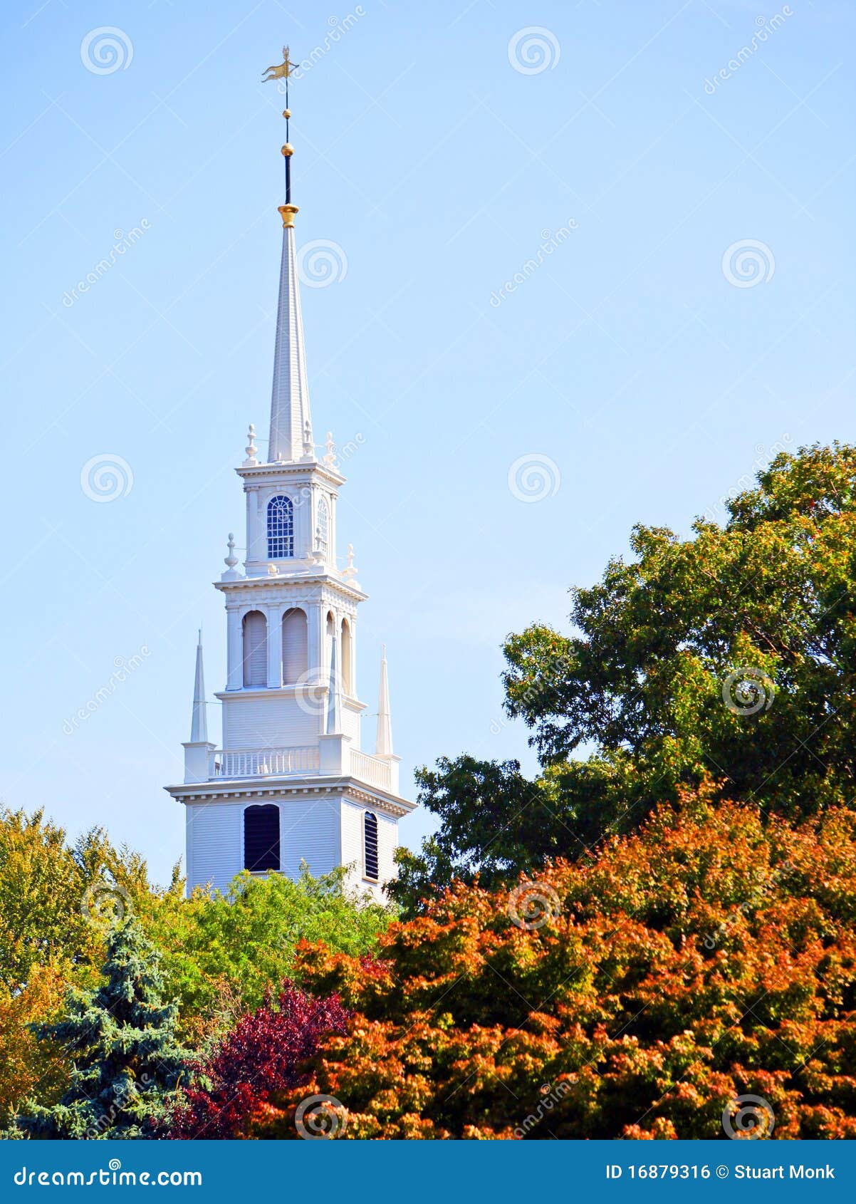 De spits van de kerk stock foto. Image of engeland, kapel - 16879316