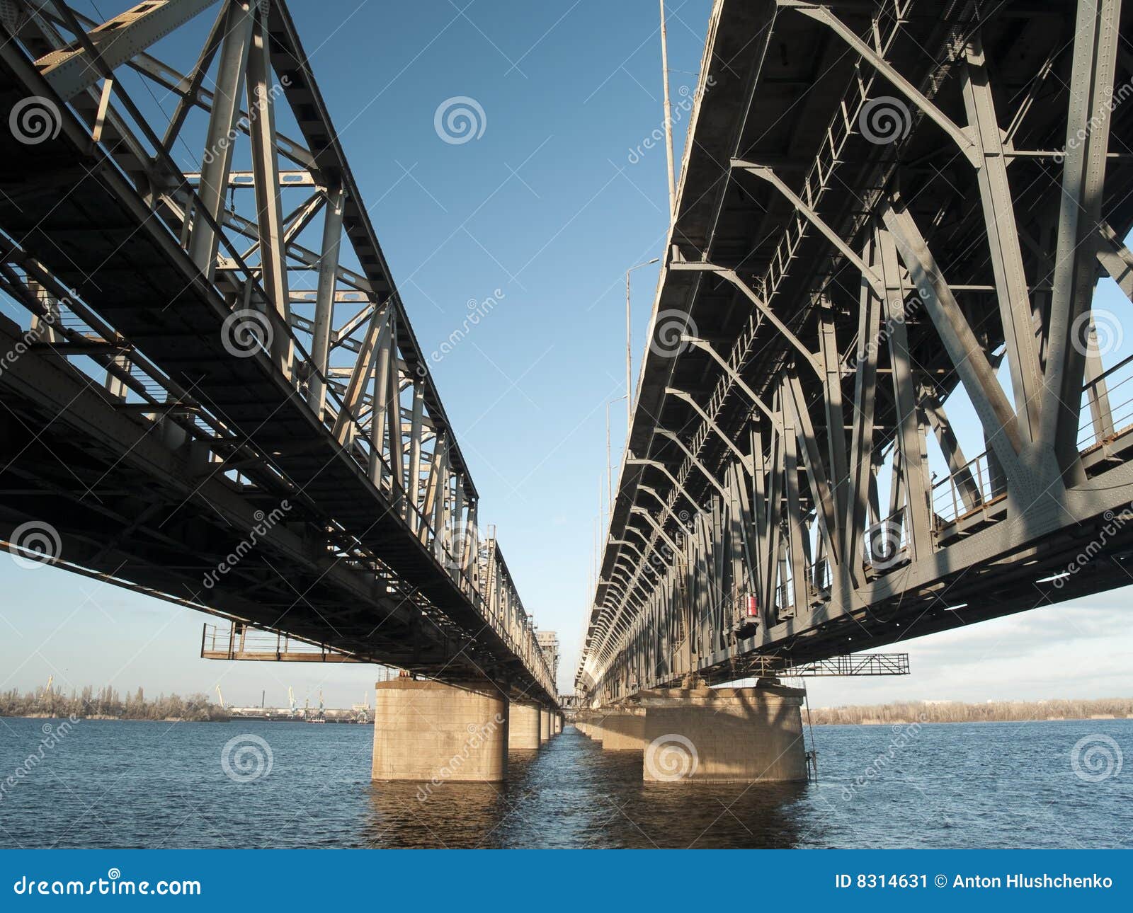 De Spoorwegbrug Van Het Staal Stock Afbeelding - Image of staal, rivier ...