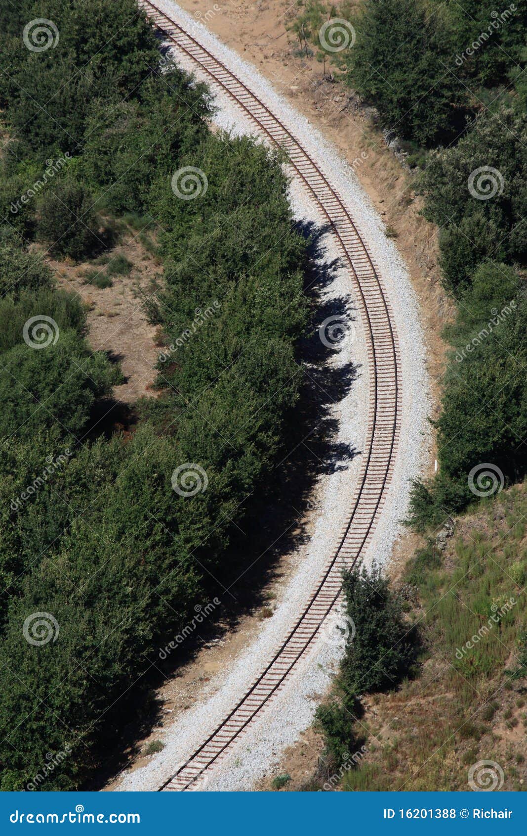 De Sporenkromming Van De Spoorweg Stock Foto - Image of kromming, trein ...