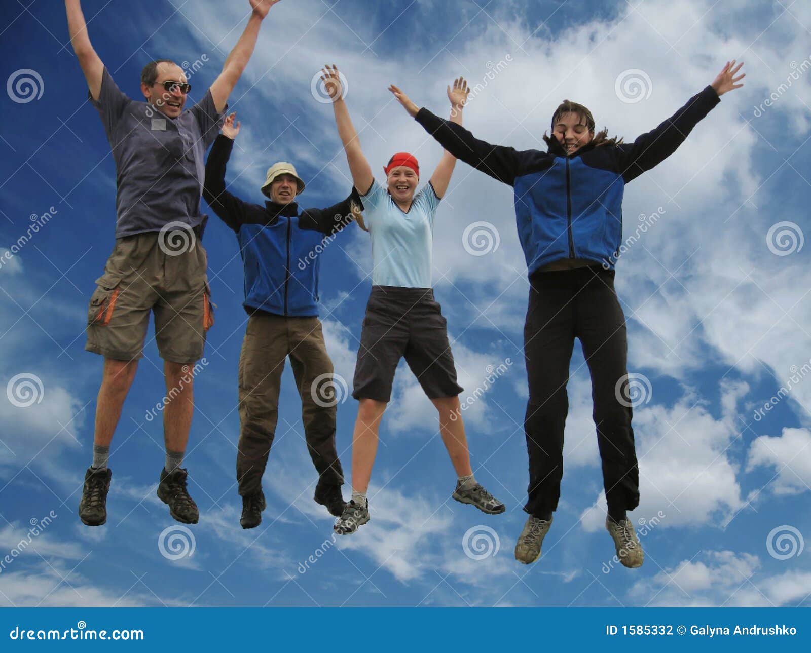 De Springende Mensen Van Het Geluk Stock Foto - Image of actief, blauw ...