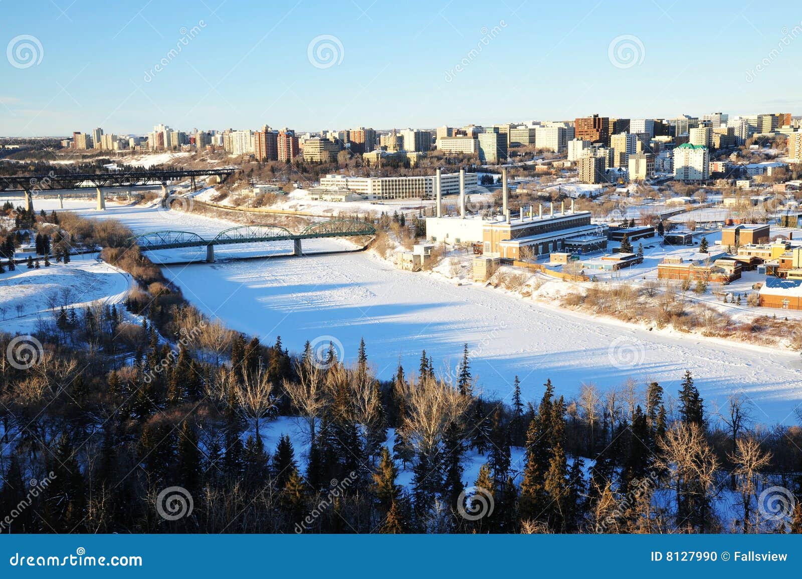 De Stad Edmonton Van De Winter Stock Foto - Image of vroeg, openlucht ...