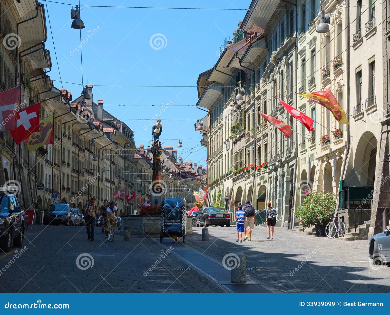 De Stad Van Berne, Zwitserland Redactionele Stock Afbeelding - Image of ...