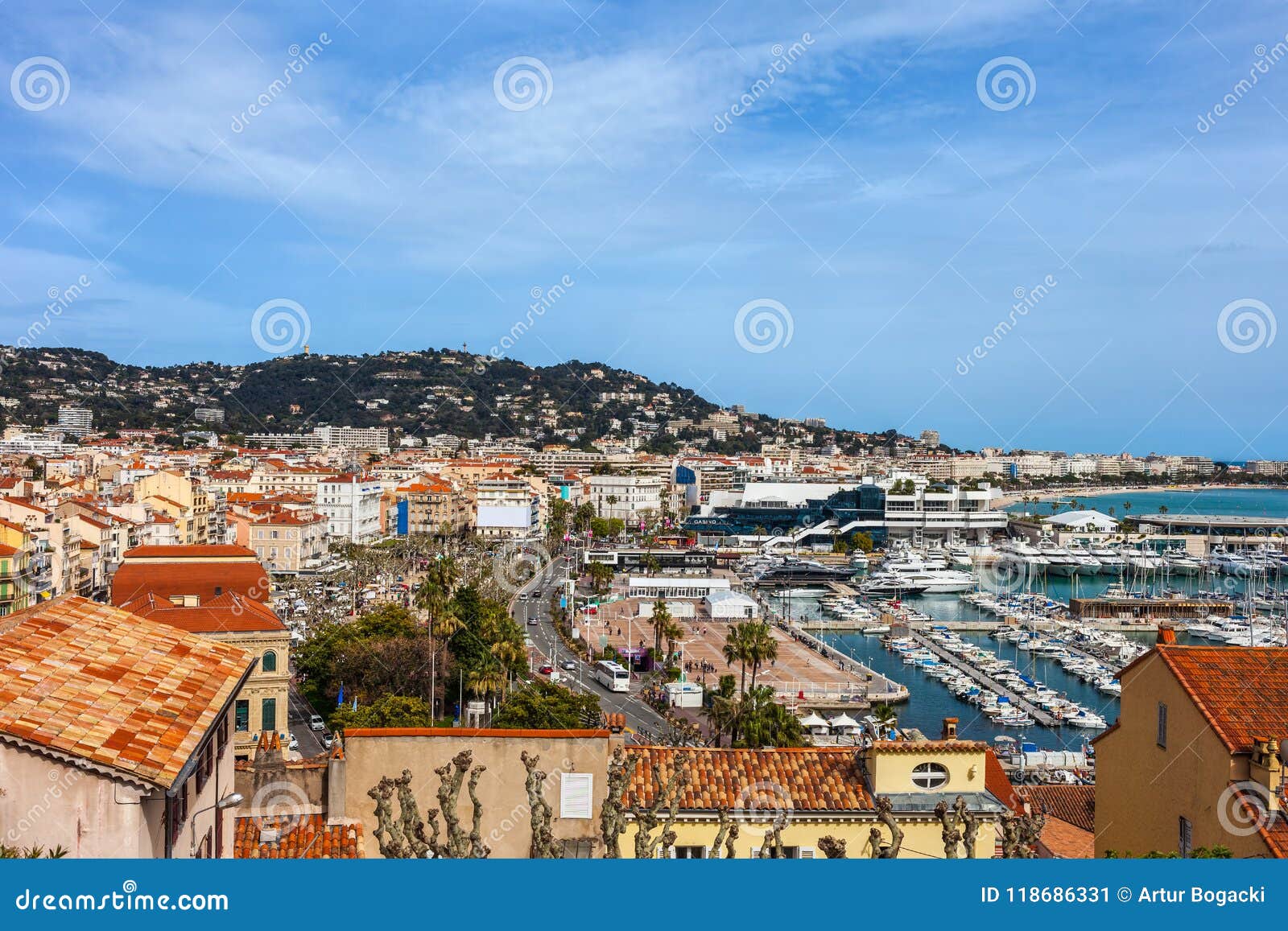 De Stad Van Cannes in Frankrijk Stock Afbeelding - Image of kant ...