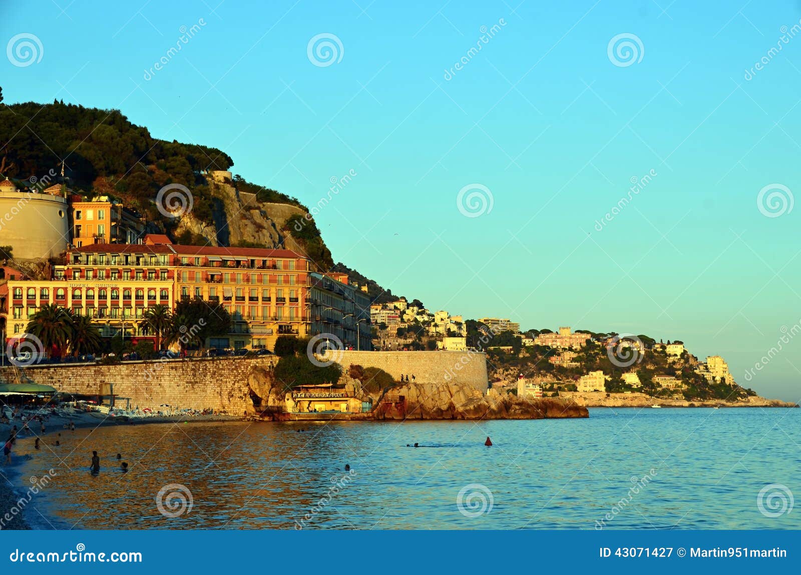 De Stad Van Nice Van De Zeekustfoto Van Frankrijk Stock Afbeelding ...