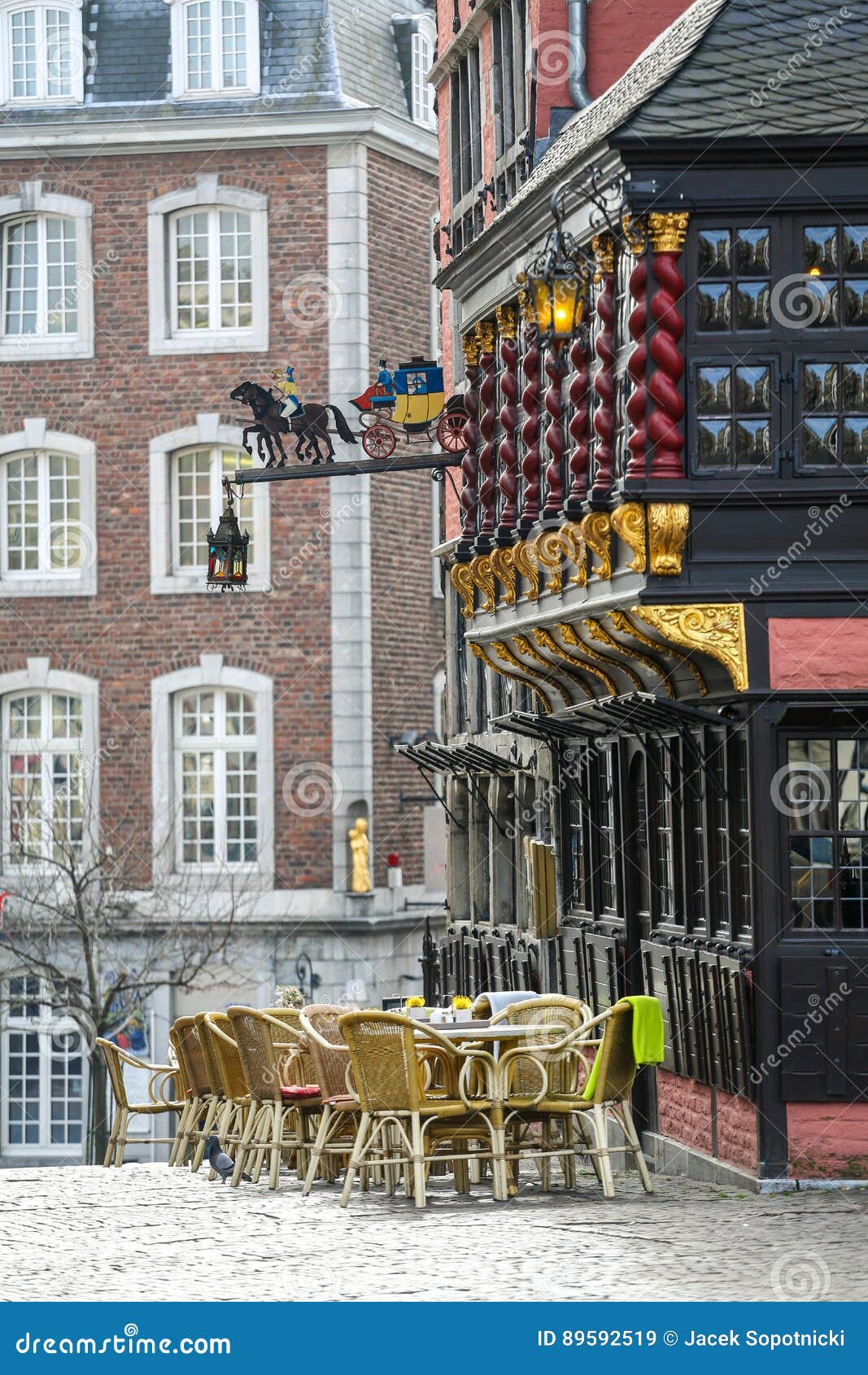 De Stadscentrum Van Aken, Duitsland Stock Afbeelding - Image of markt ...
