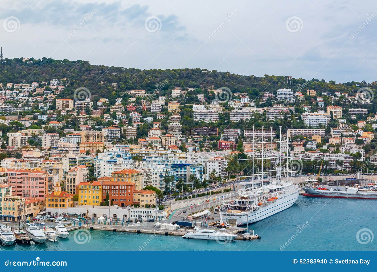 De Stadskustlijn Van Nice Op De Middellandse Zee Redactionele ...