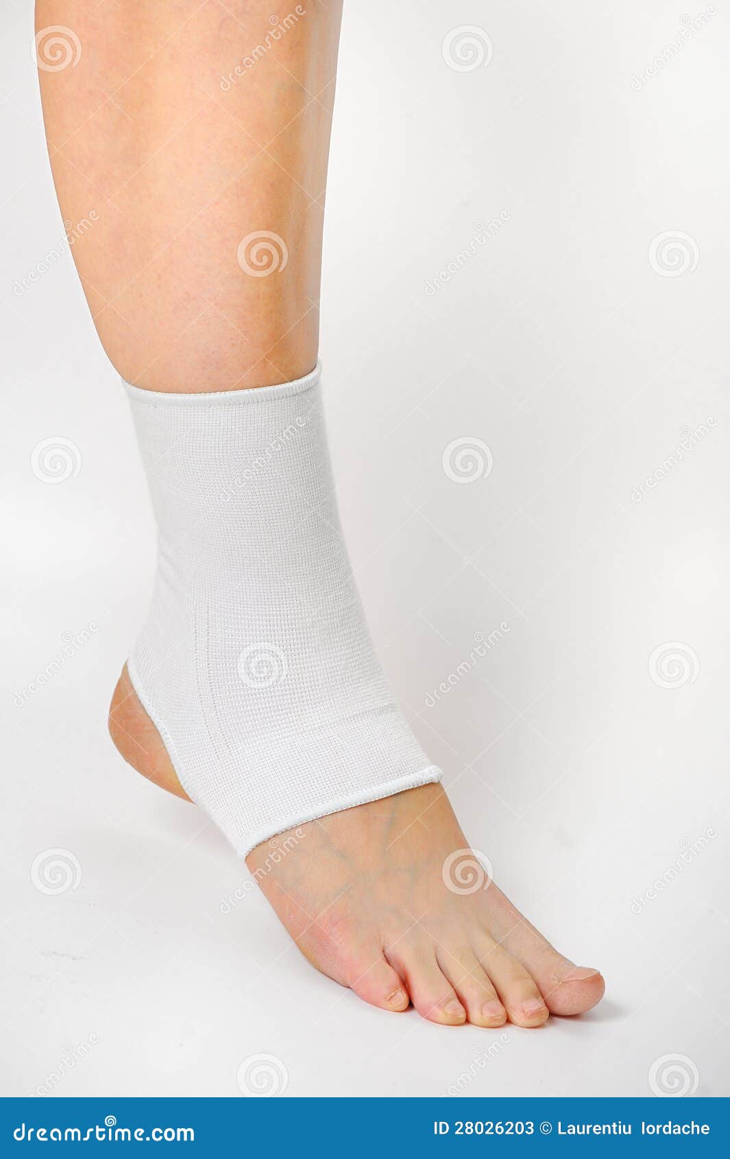 De steun van de enkel stock afbeelding. Image of eerst - 28026203