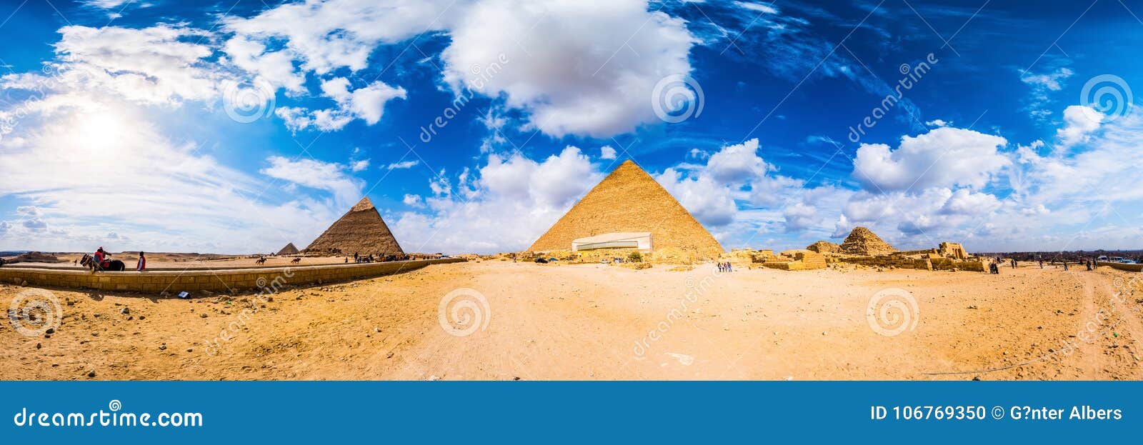 De Stora Pyramiderna Av Giza, Egypten Redaktionell Foto - Bild av öken ...