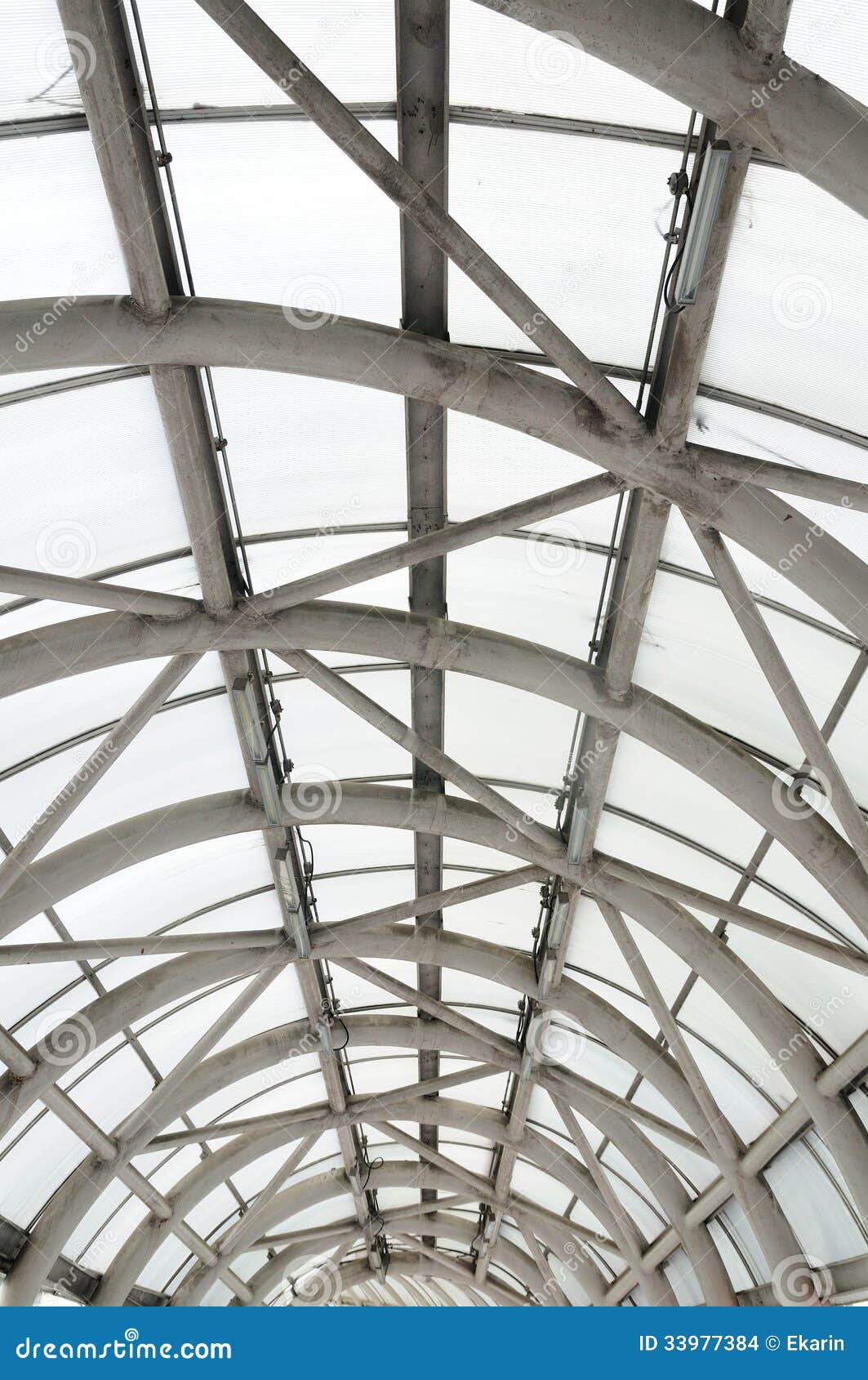 De Structuur Van Het Staaldak, Ingang Aan Warenhuizen, Thailand. Stock ...
