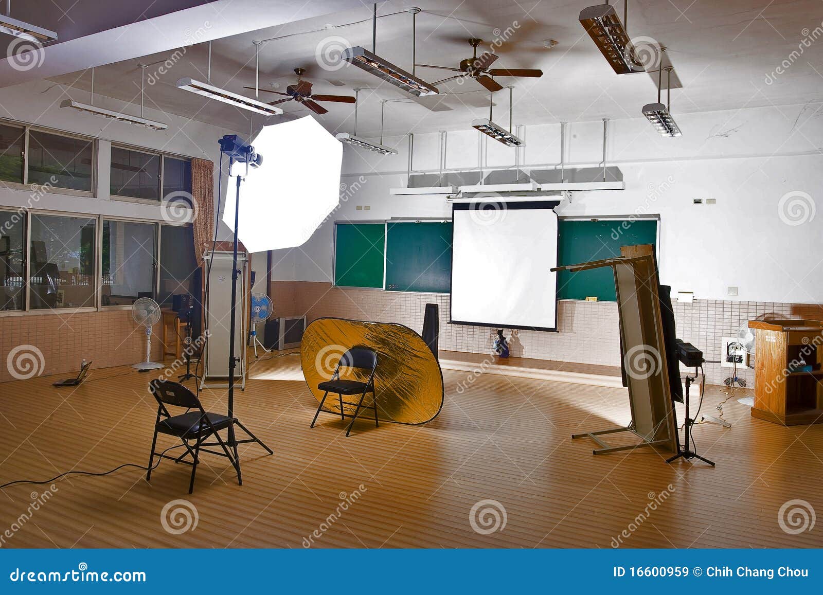 De Studioopstelling Van De Fotografie Stock Afbeelding - Image of ...