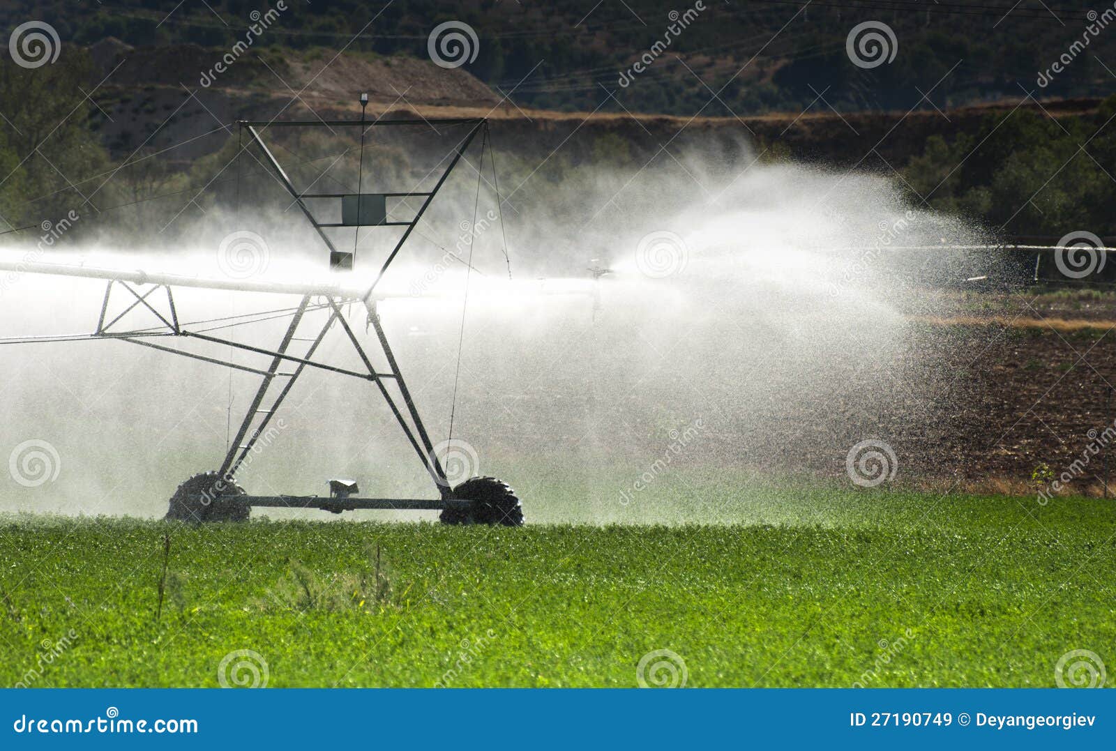 De Systemen Van De Irrigatie Stock Afbeelding - Image of irrigatie ...