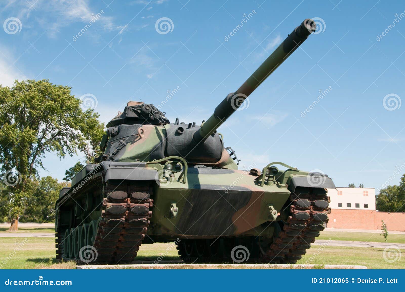 De Tank van het leger stock afbeelding. Image of woestijn - 21012065