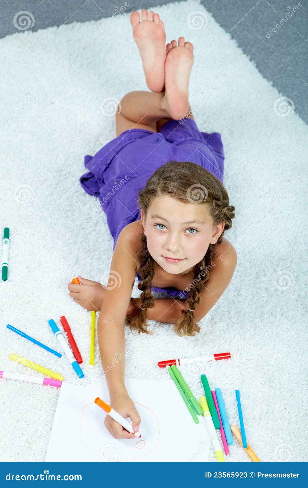 De tekening van het kind stock afbeelding. Image of tekening - 23565923