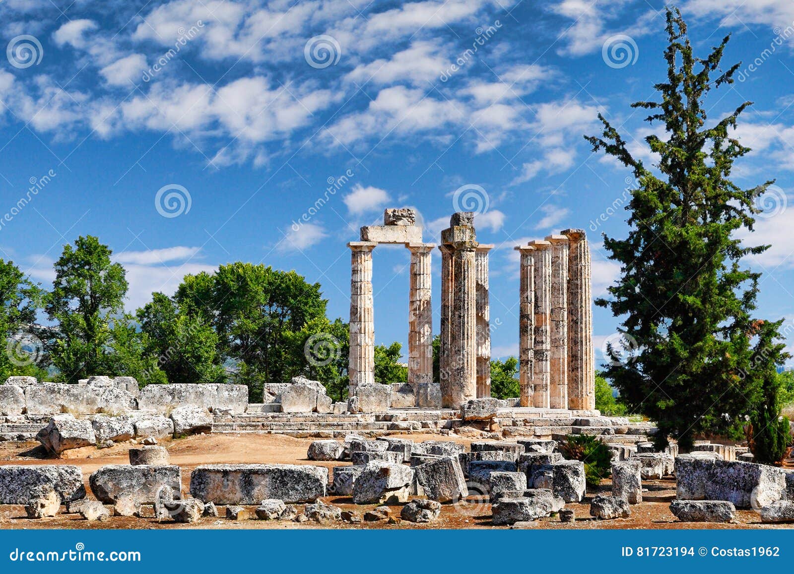 De Tempel Van Zeus in Nemea, Griekenland Stock Foto - Image of marmer ...