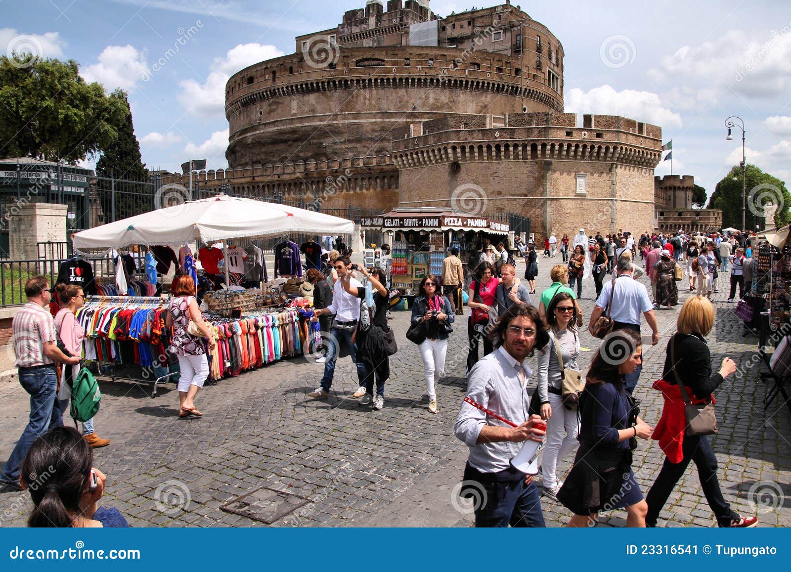 De toeristen van Rome redactionele foto. Image of reizigers - 23316541