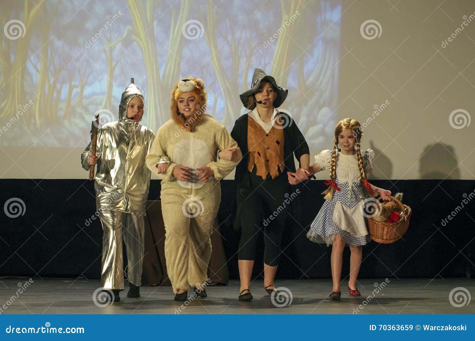 De tovenaar van Oz redactionele stock afbeelding. Image of aanpassing ...