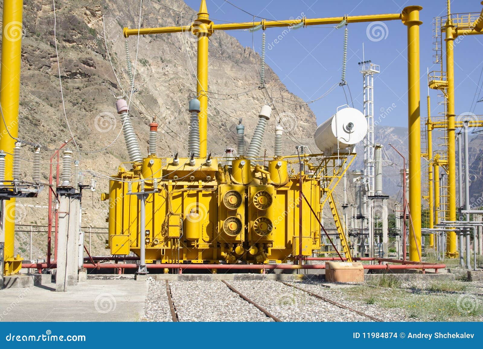 De Transformator Van De Hoogspanning Stock Foto - Image of hoog ...