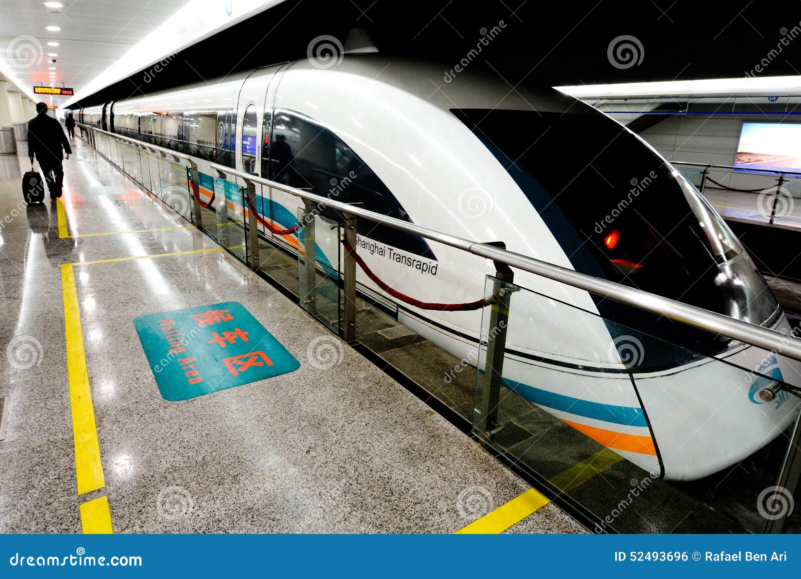 De Trein Van Shanghai Maglev - Shanghai Transrapid Redactionele Foto ...