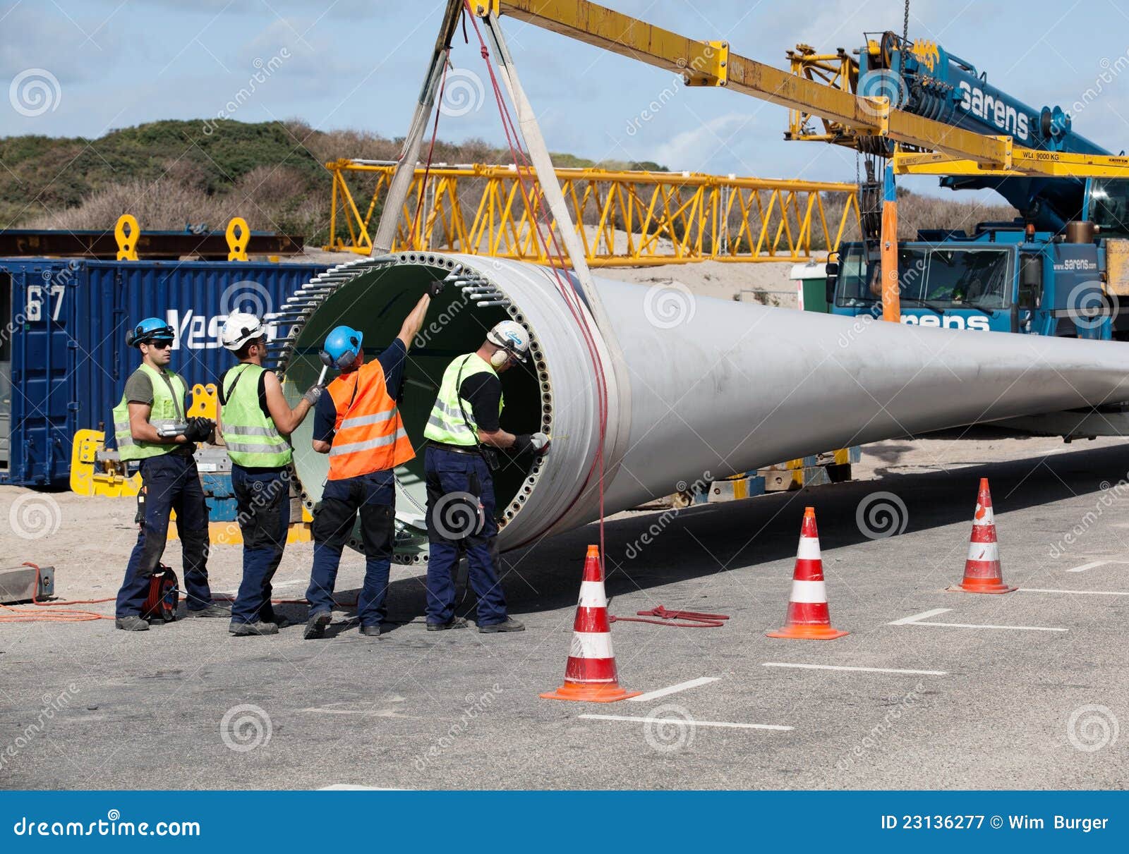 De Turbinebouwwerf Van De Wind Redactionele Fotografie - Image of ...