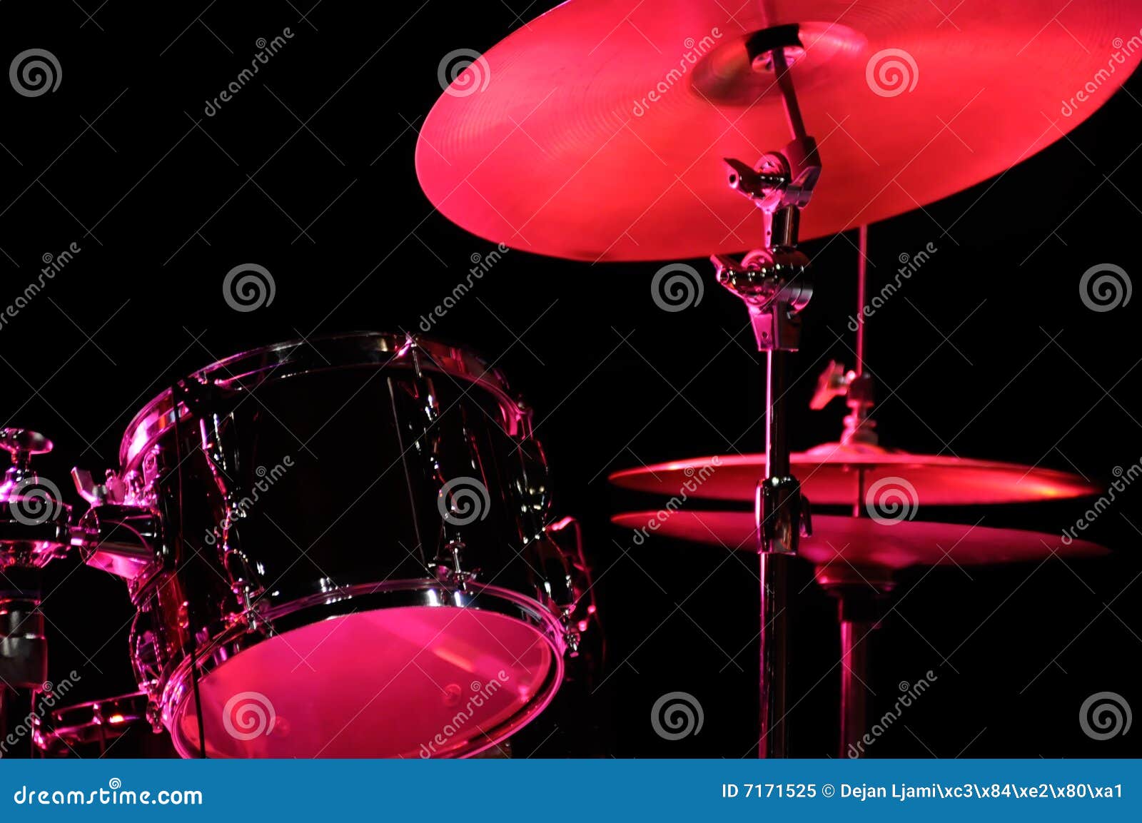 De Uitrusting Van De Trommel Op Het Stadium Stock Afbeelding - Image of ...