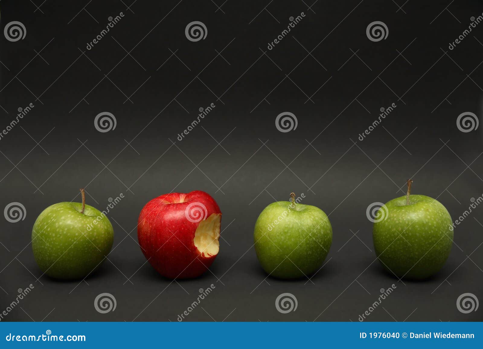 De Uitzondering Van De Appel Stock Foto - Image of vrucht, geïsoleerd ...