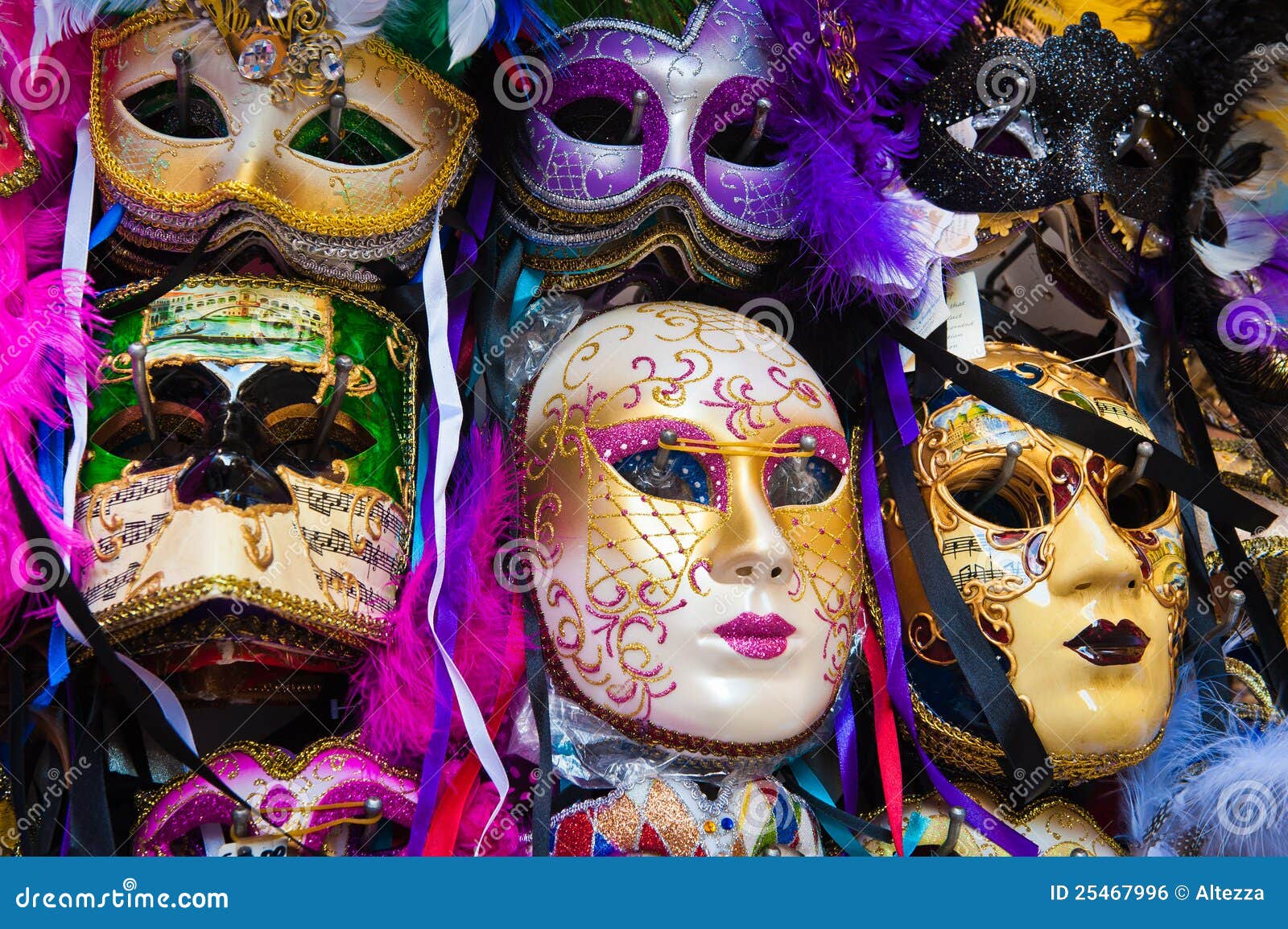 De Venetiaanse Maskers Van Carnaval Stock Foto - Image of venetië ...