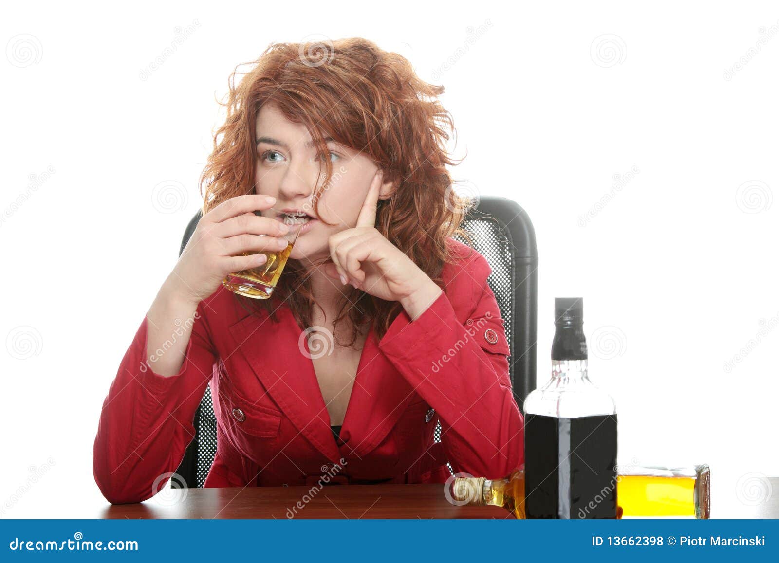 De Verslaving Van De Alcohol Stock Foto - Image of wanhoop, vloeistof ...