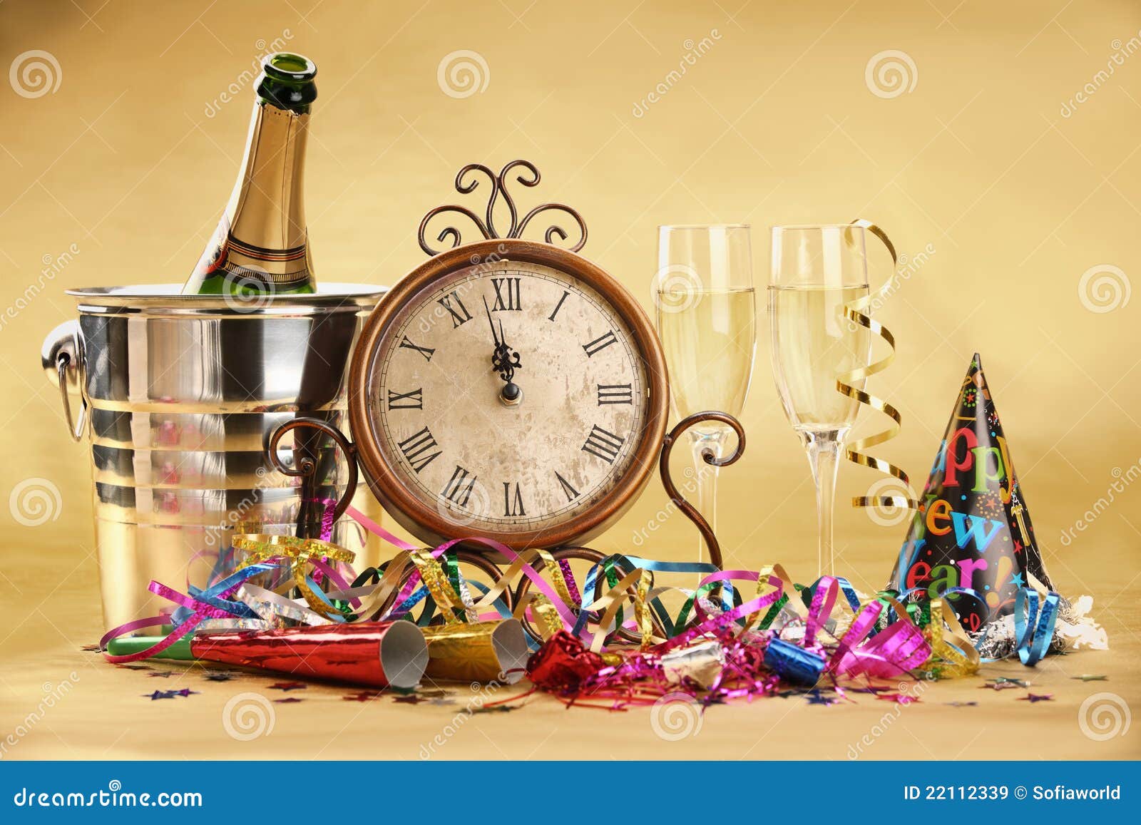 De Viering Van De Oudejaarsavond Stock Afbeelding - Afbeelding ...