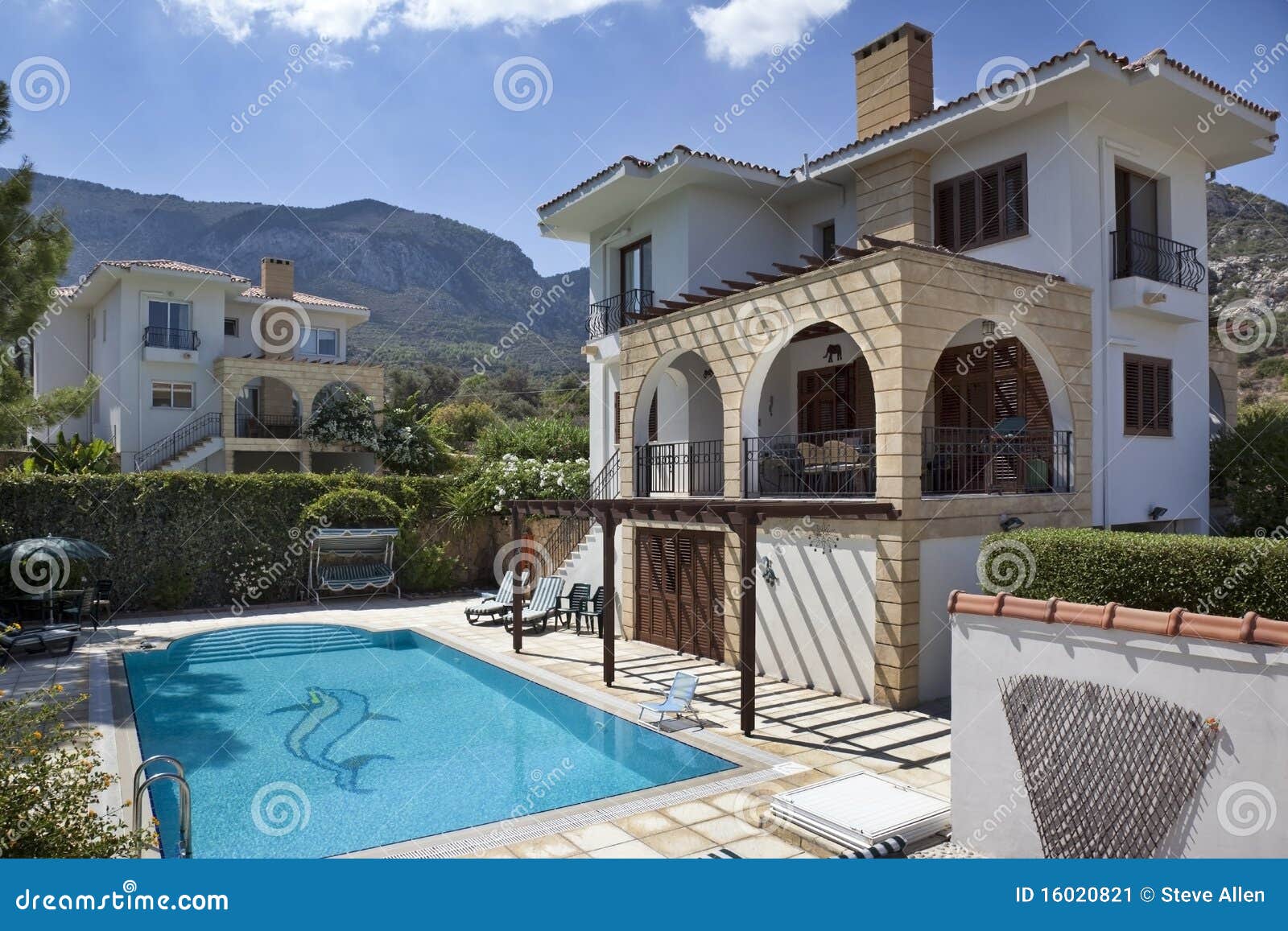 De Villa van de vakantie stock afbeelding. Image of europa - 16020821